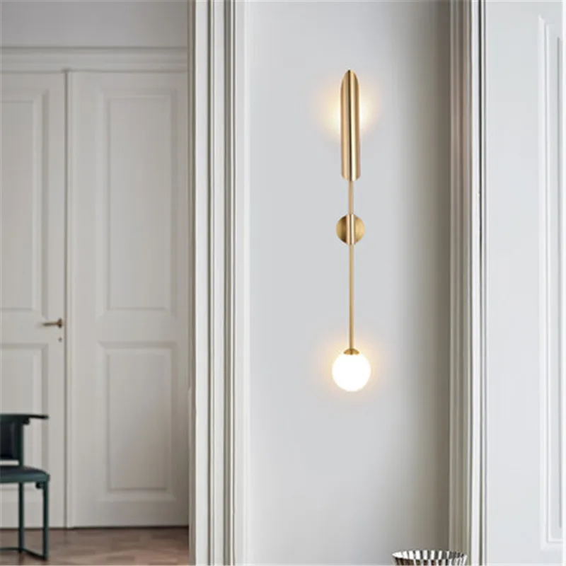Modern Gold Wall Lamp - Stylish Lighting for Bedrooms