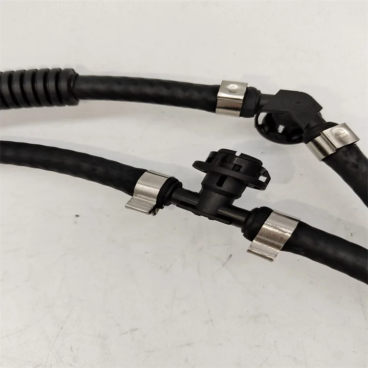 Hose Leakage Fuel A6420701332 for Mercedes-Benz 0840071