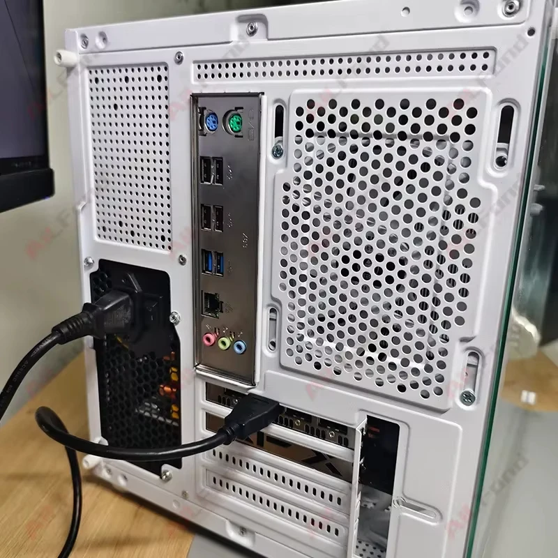 Gaming Desktop PC with R5 1500X and RX 580 Graphics Card