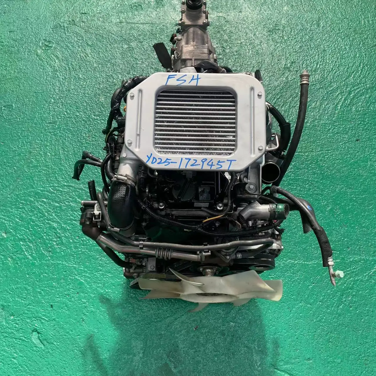 Japan Nissan Original YD25 Diesel Engine for Trucks & Jeeps