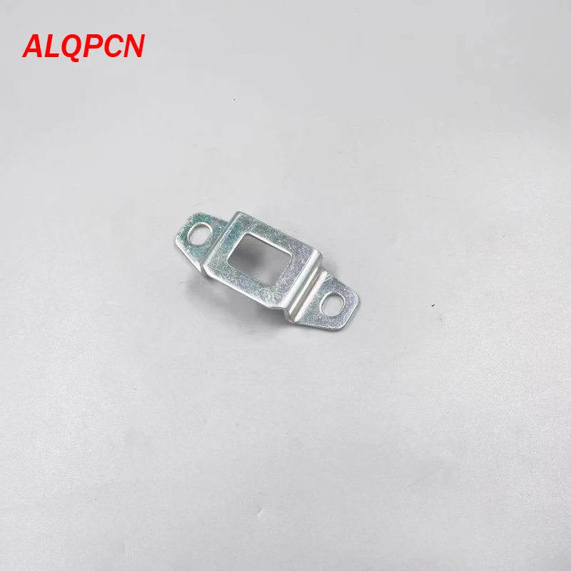 Mitsubishi L200 Triton Tailgate Lock MN136711 MN136712 | Durable Iron ...