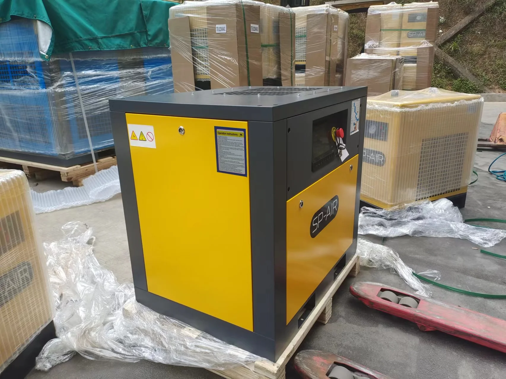 Silent Compresor De Aire Industrial 11kw 15hp 10 Bar 208v Vsd Energy ...