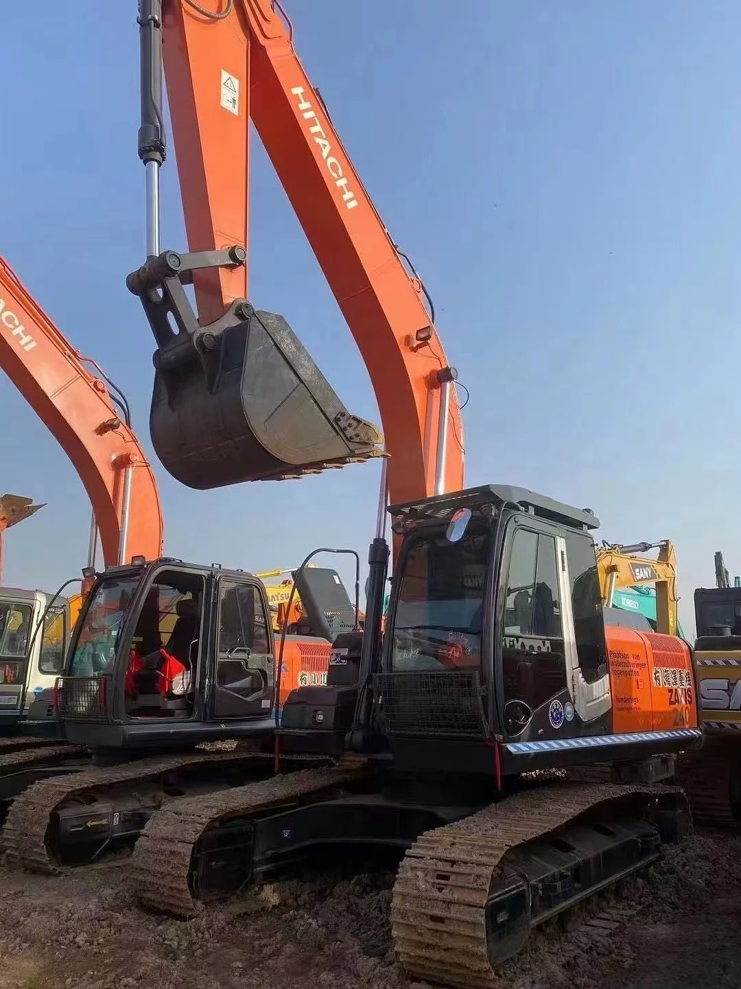 Top Sale Used Japanese Hitachi 240 Excavator Made In Japan Second-hand ...