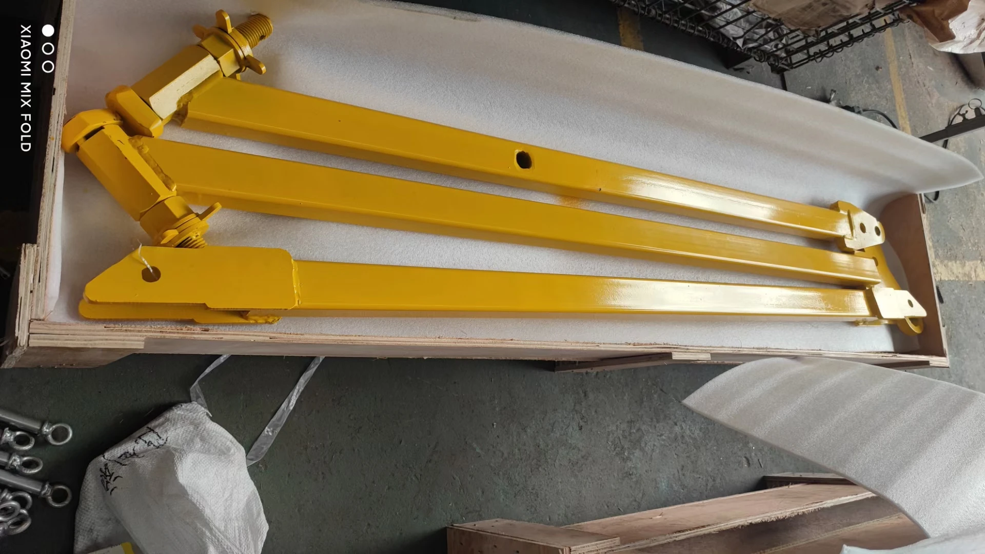 ESEN Container Casters - Durable Triangular Traction Frames