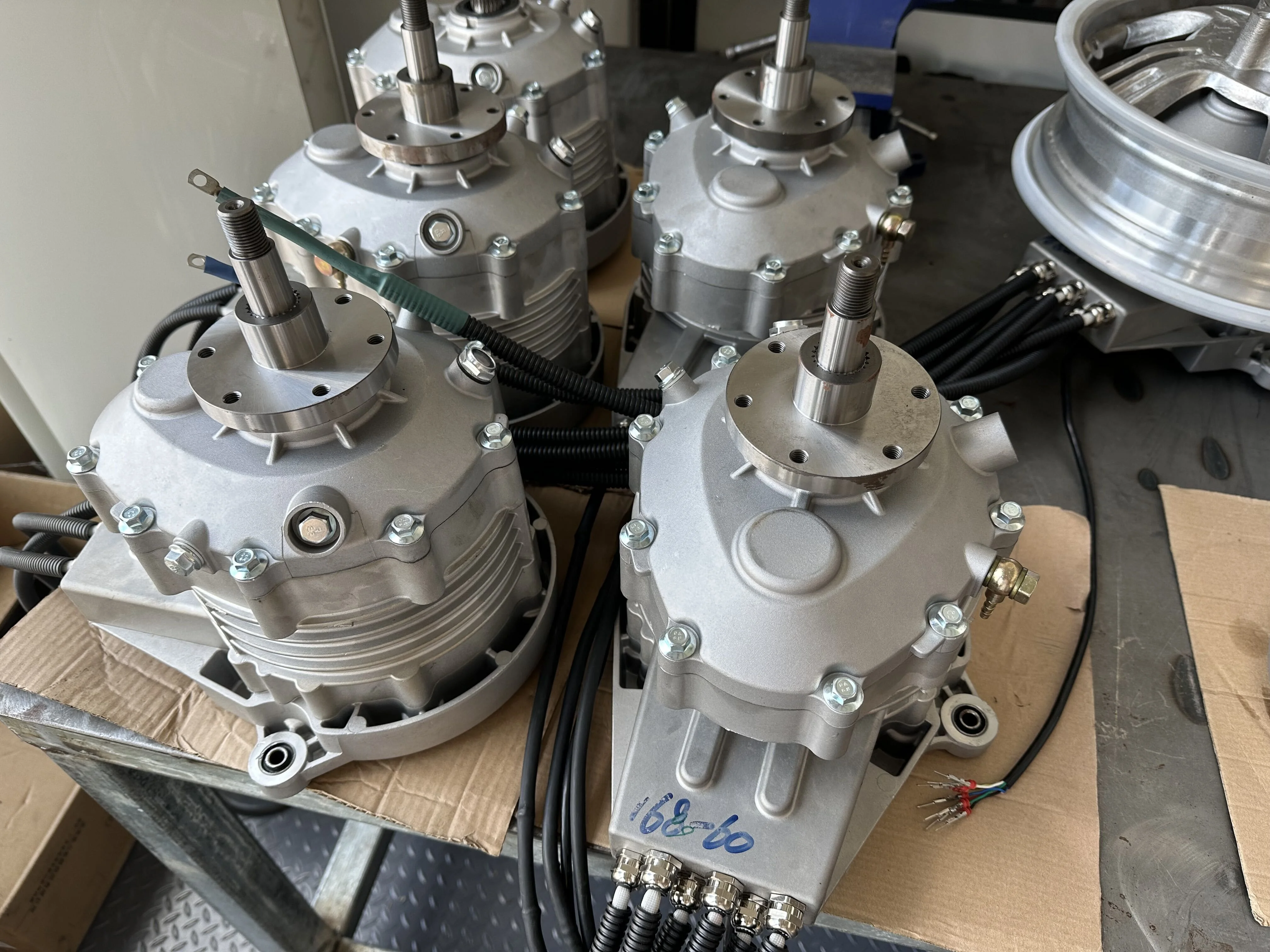 High Torque 72V 5kw Geared Scooter Hub Motor DIY Kits