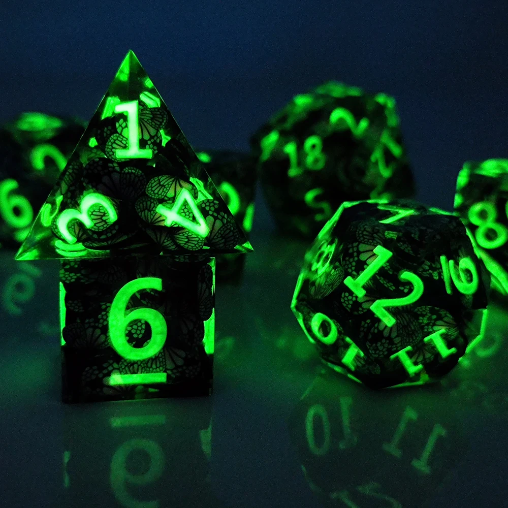 Hot Sale Customized Rpg Dnd Resin Sharp Edge Moving Dragon Eye Dice ...