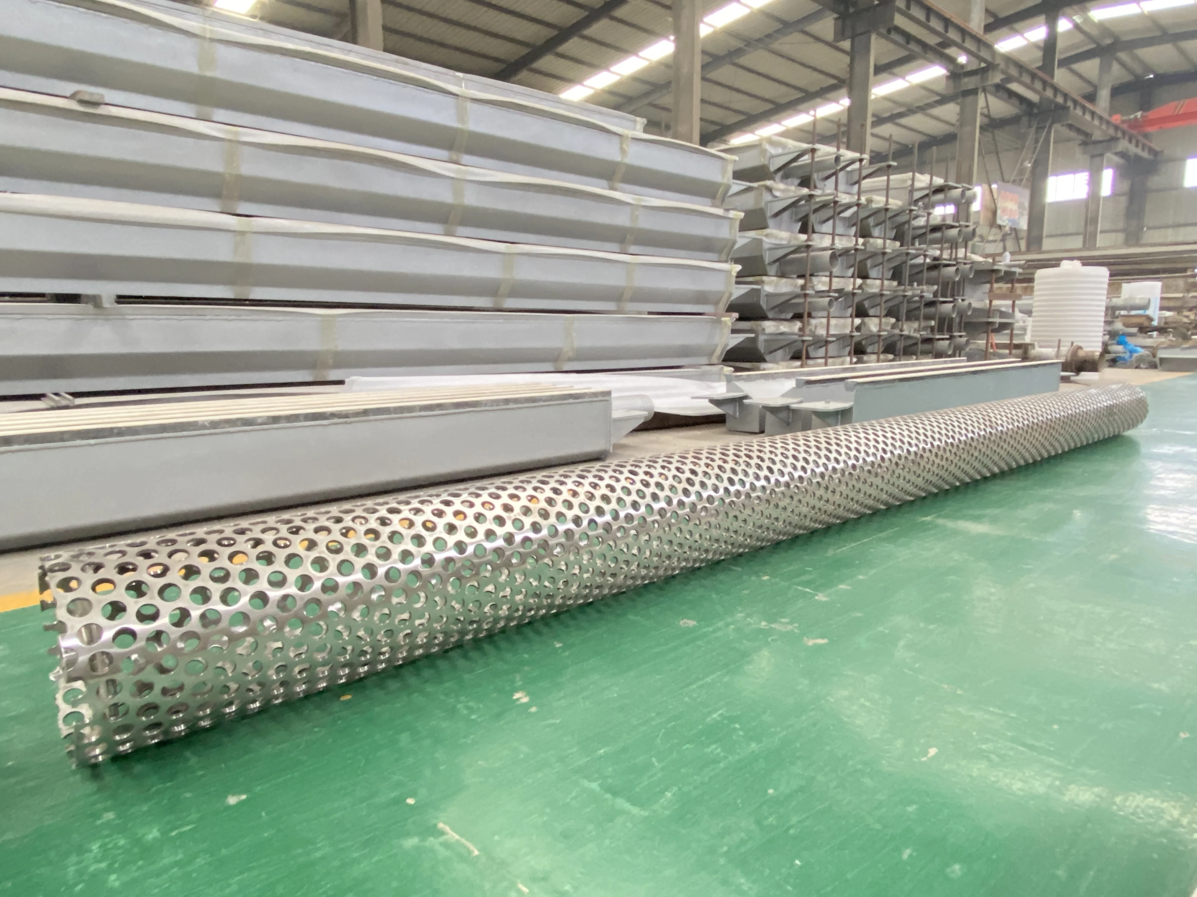 Low Price Waste Paper Recycling Processing Machinery Holy Roll For ...