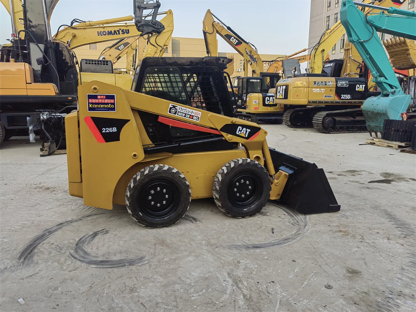 Used 226b Caterpillar Cat Mini Loaer| Alibaba.com