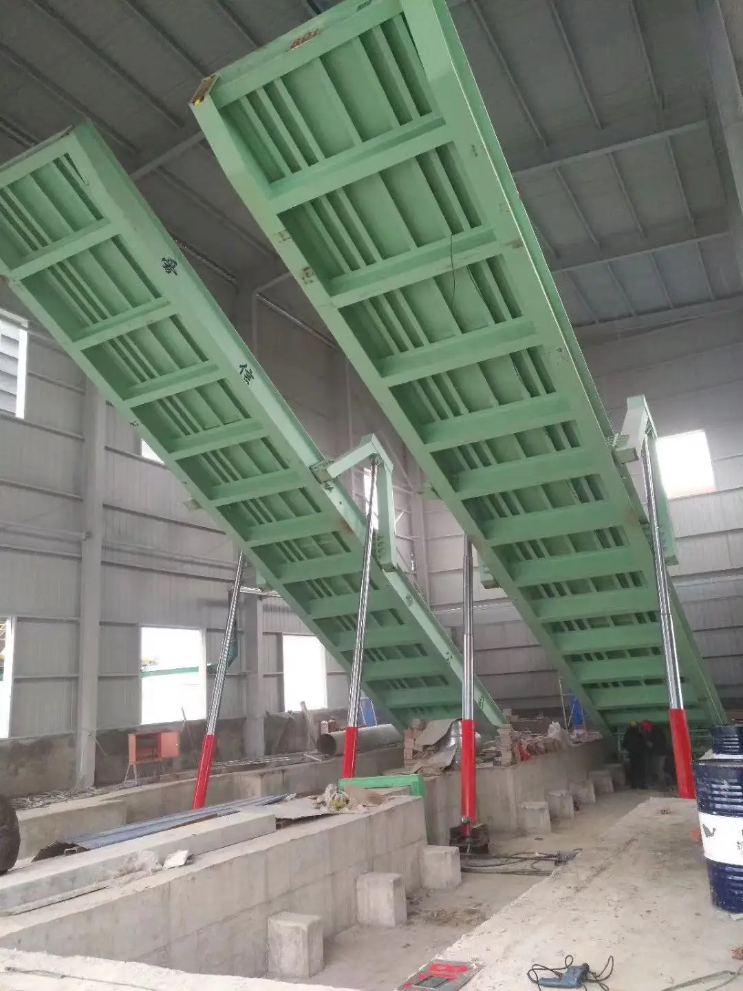 80-200t Hydraulic Dumper Truck Unloading System - Truck Tippler Discharger