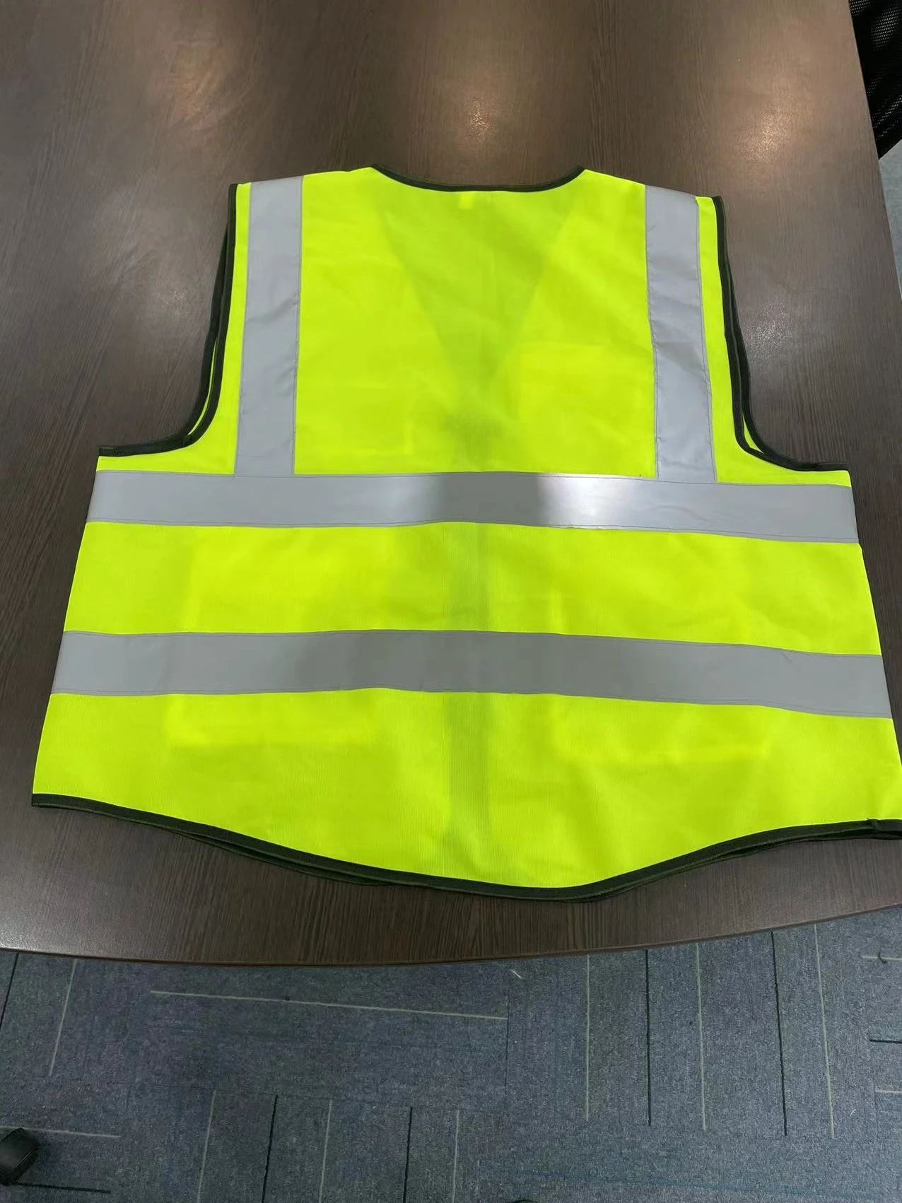Custom Logo High Visibility Safety Vests for Construction