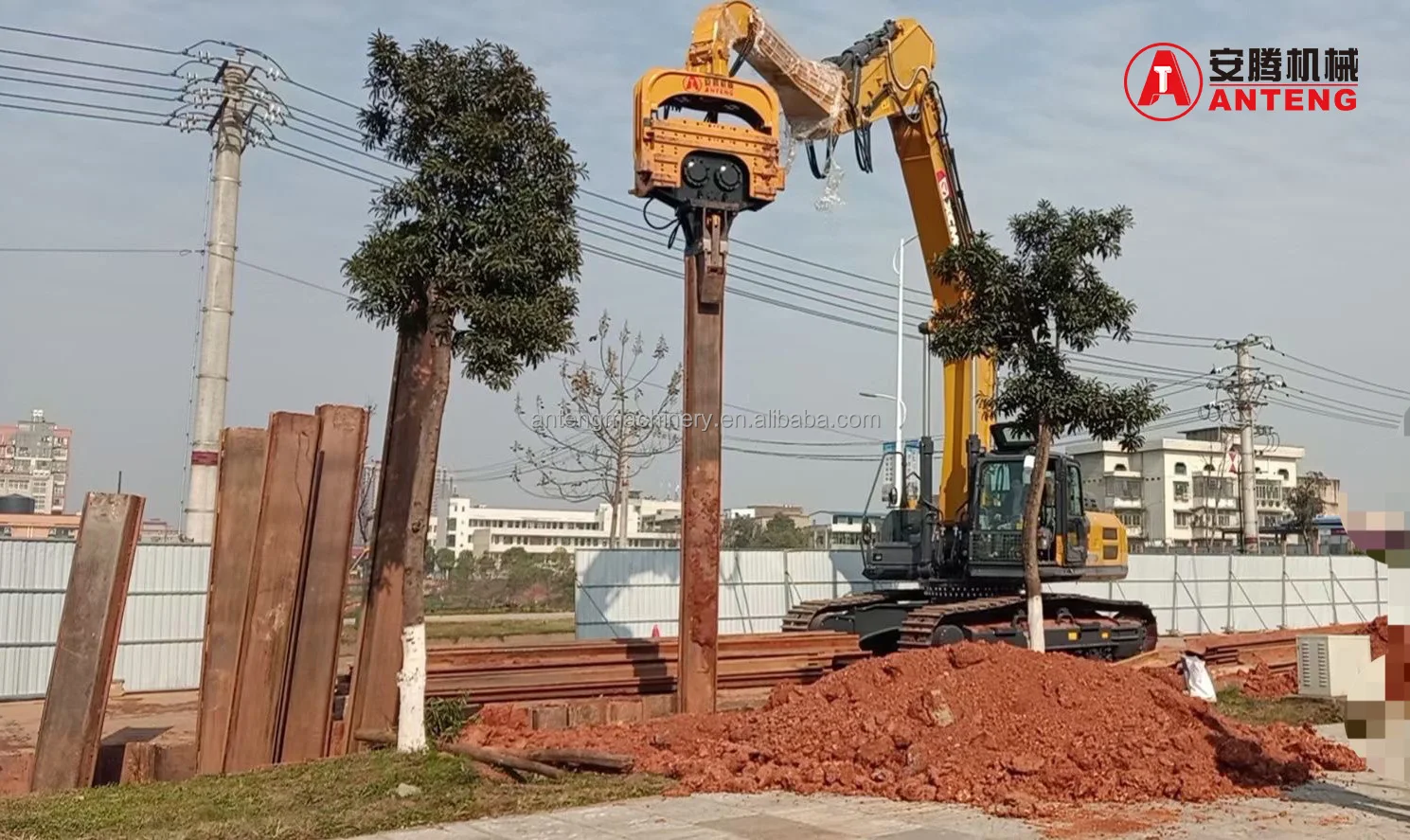 Sheet Pile Vibro Hammer High Operating Efficiency Crane Mounted Vibro ...