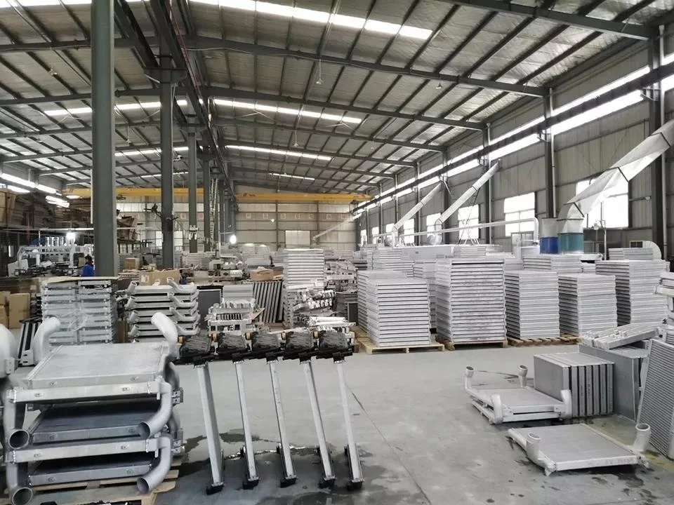 Heavy Duty Truck Radiator Factory Produce Aluminum Radiator For Iveco ...