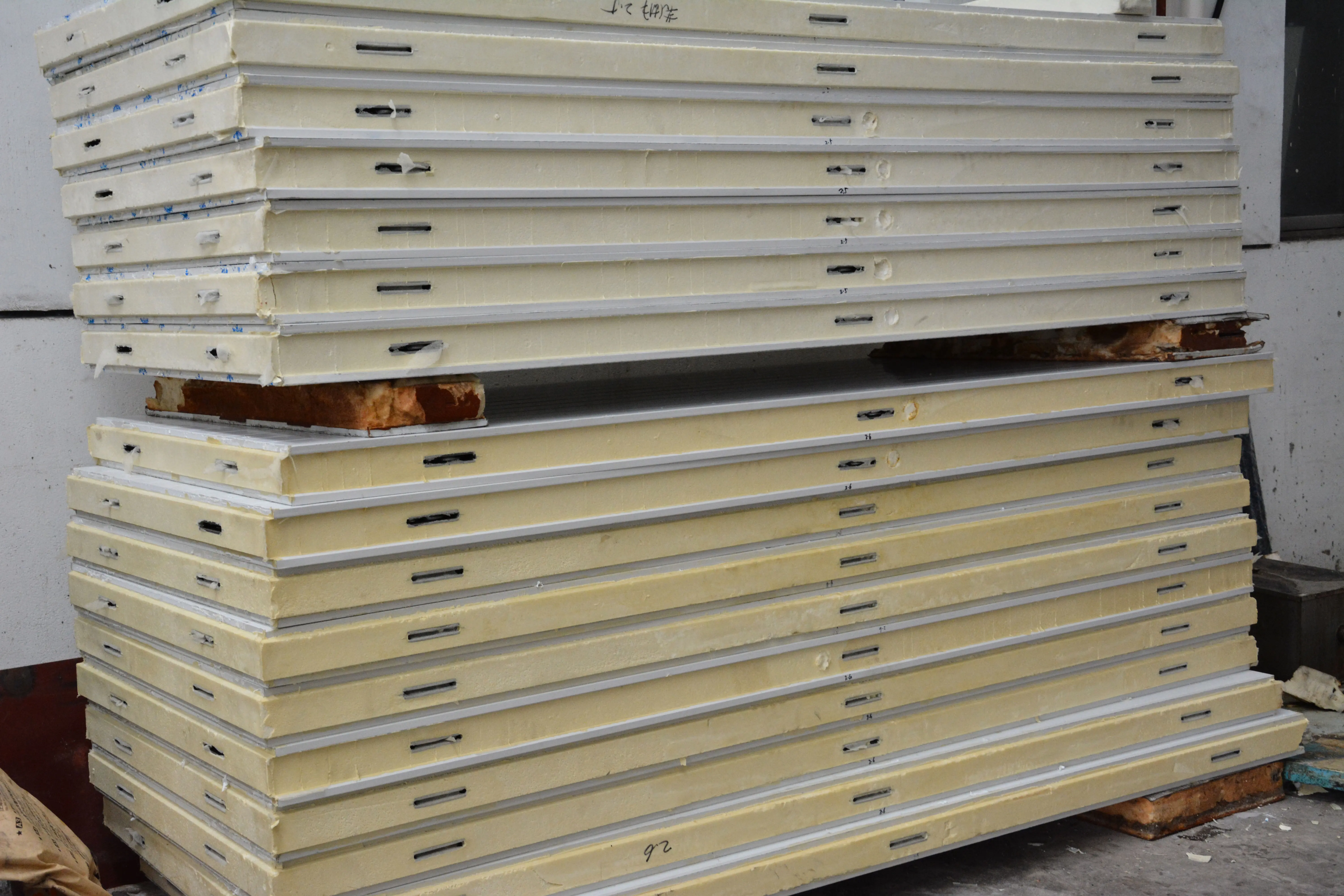 Best Quality China Manufacturer Pur Pir Puf Wall For Cold Room Storage ...