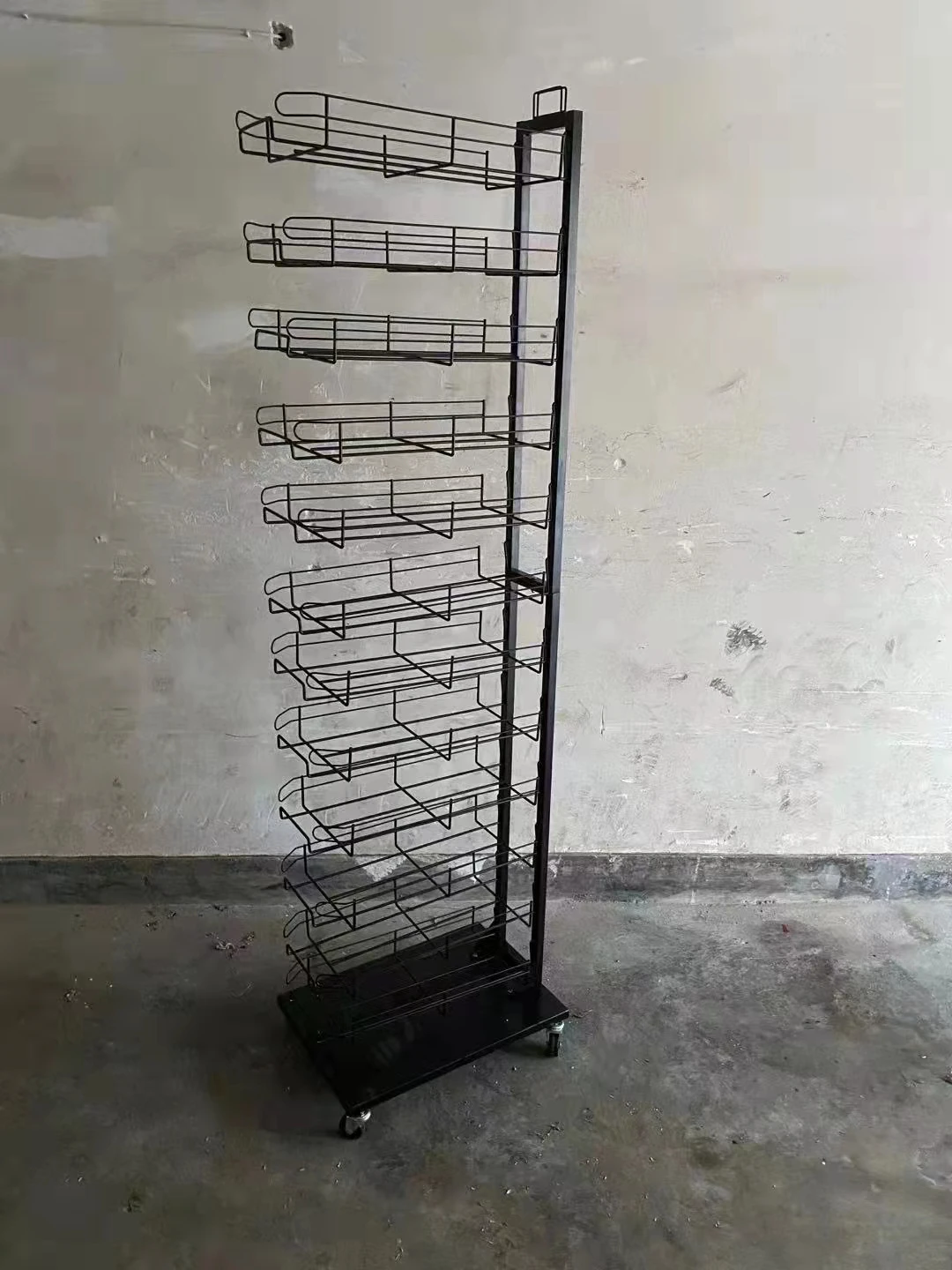 360 Degree Rotating Display Rack - 7-Layer Iron Shelf for Jewelry ...