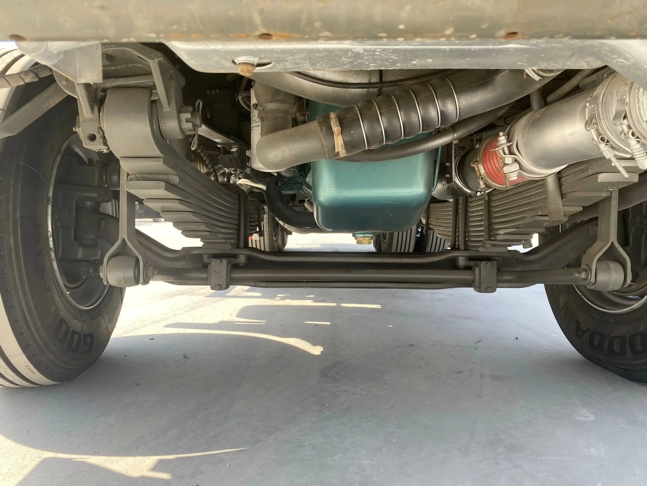 Sinotruk 371hp 6x4 Dump Truck With The Overturning Body Platform ...