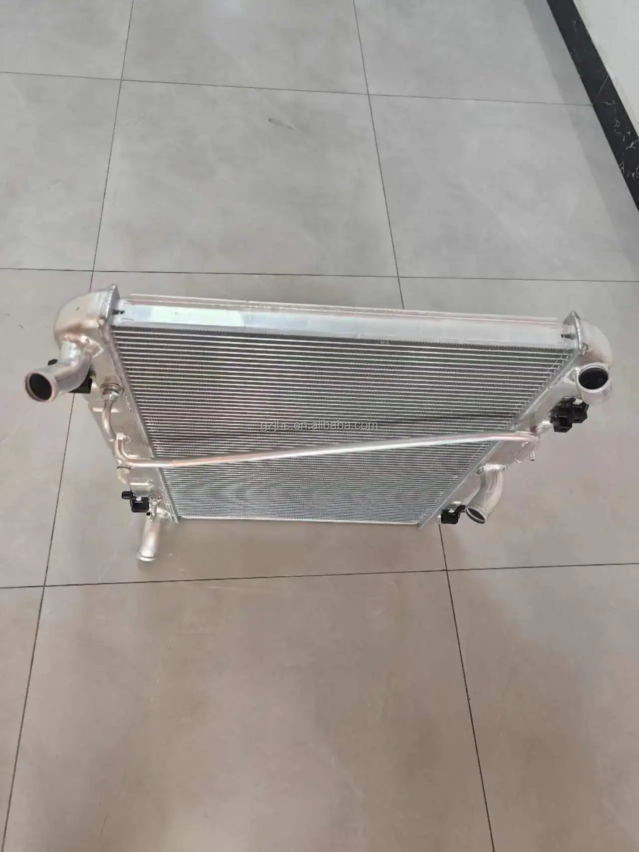 HIGH QUALITY AUTO PARTS RADIATORS FOR HIACE 2005-2017 Radiator 2KD FTV ...