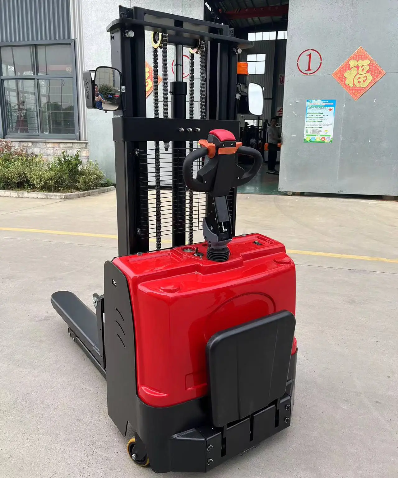 1500kg Lightweight All-electric Stacker For Supermarkets With Single ...