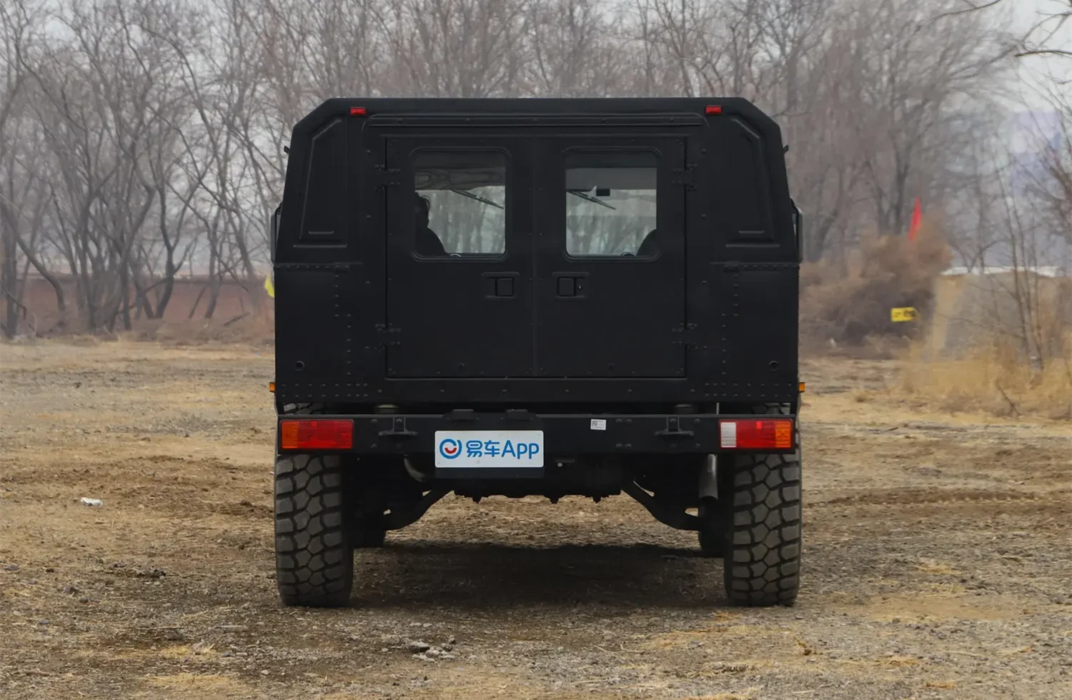 4x4 Dongfeng off-Road Car Pickup Truck Diesel Van Pickup