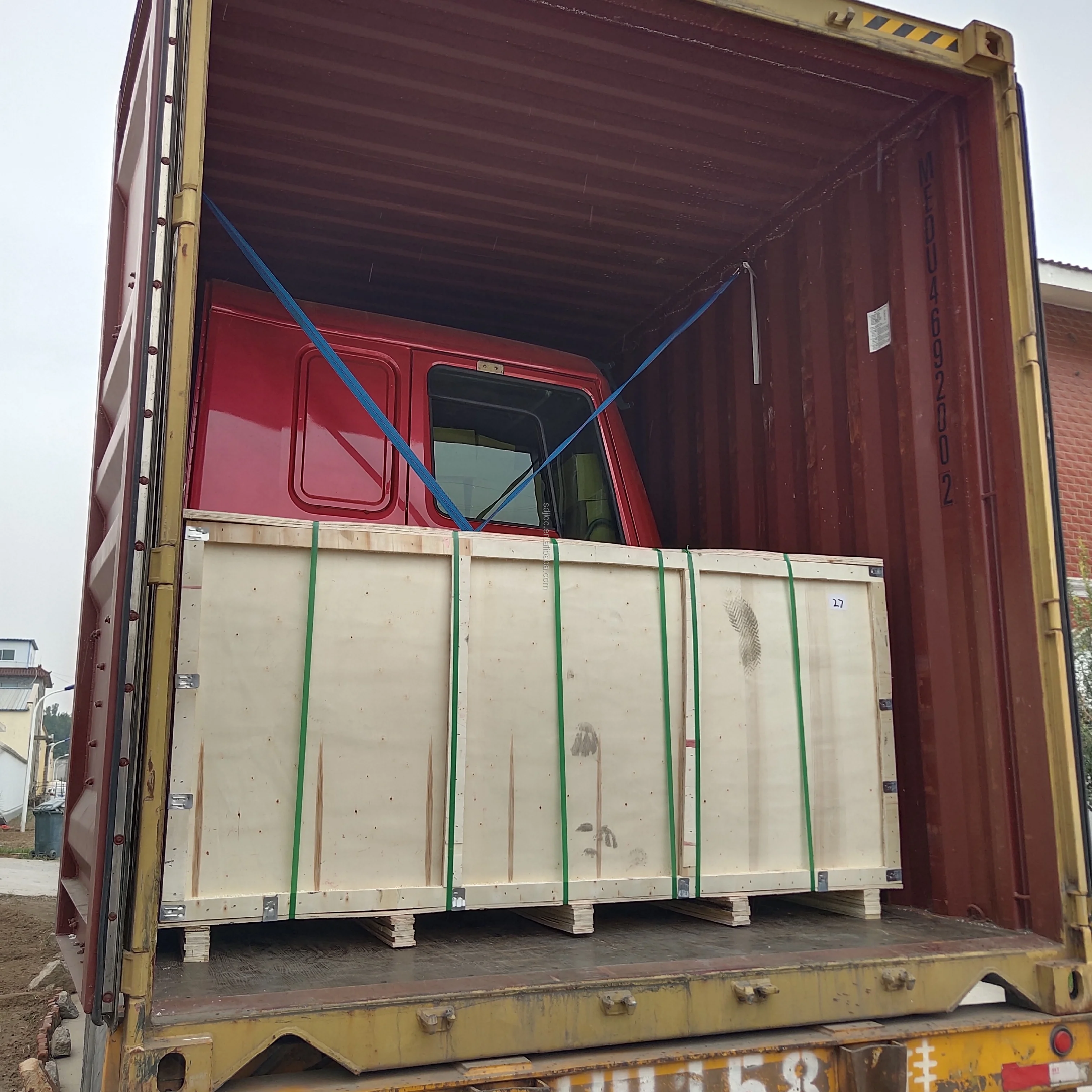 Sinotruk Howo Truck Shacman Truck Simplified Mudguard Top Cover ...