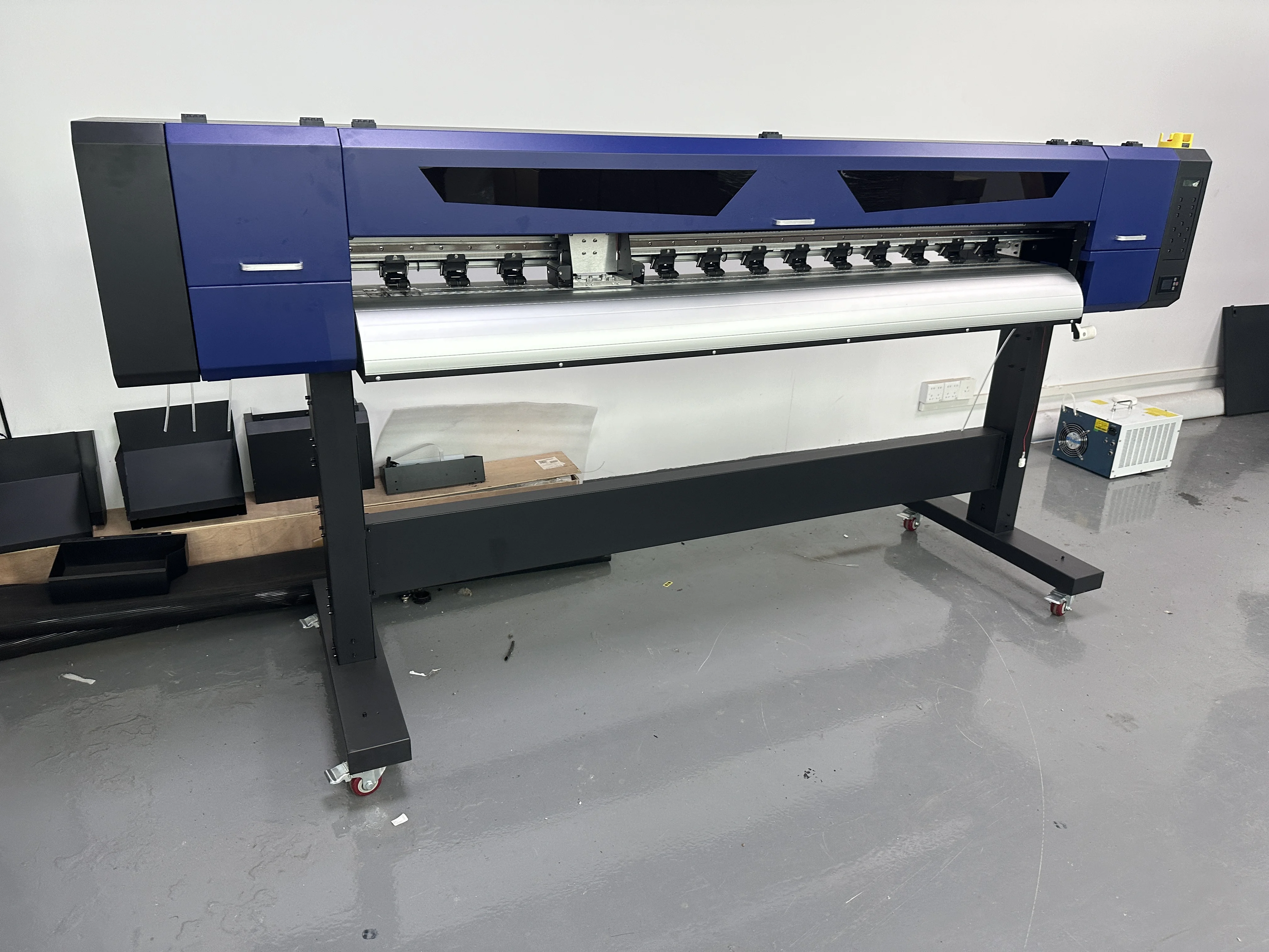 1.8m Inkjet Printer Vinyl Wrap Printing Machine I3200 XP600 Printer Eco ...