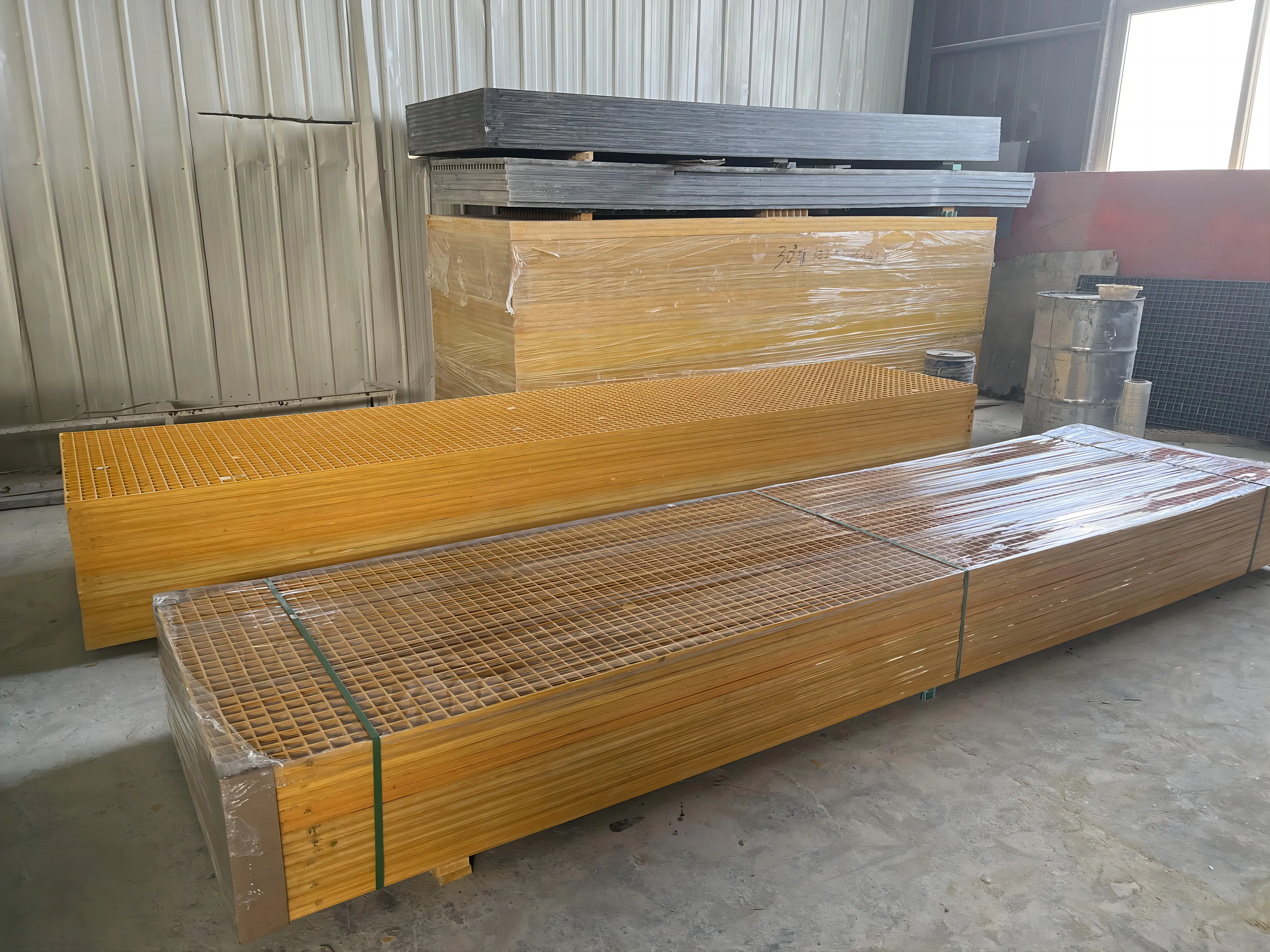 Frp Fiberglass Molded Grating For Solar Walkway In Chiengmai - Buy ...