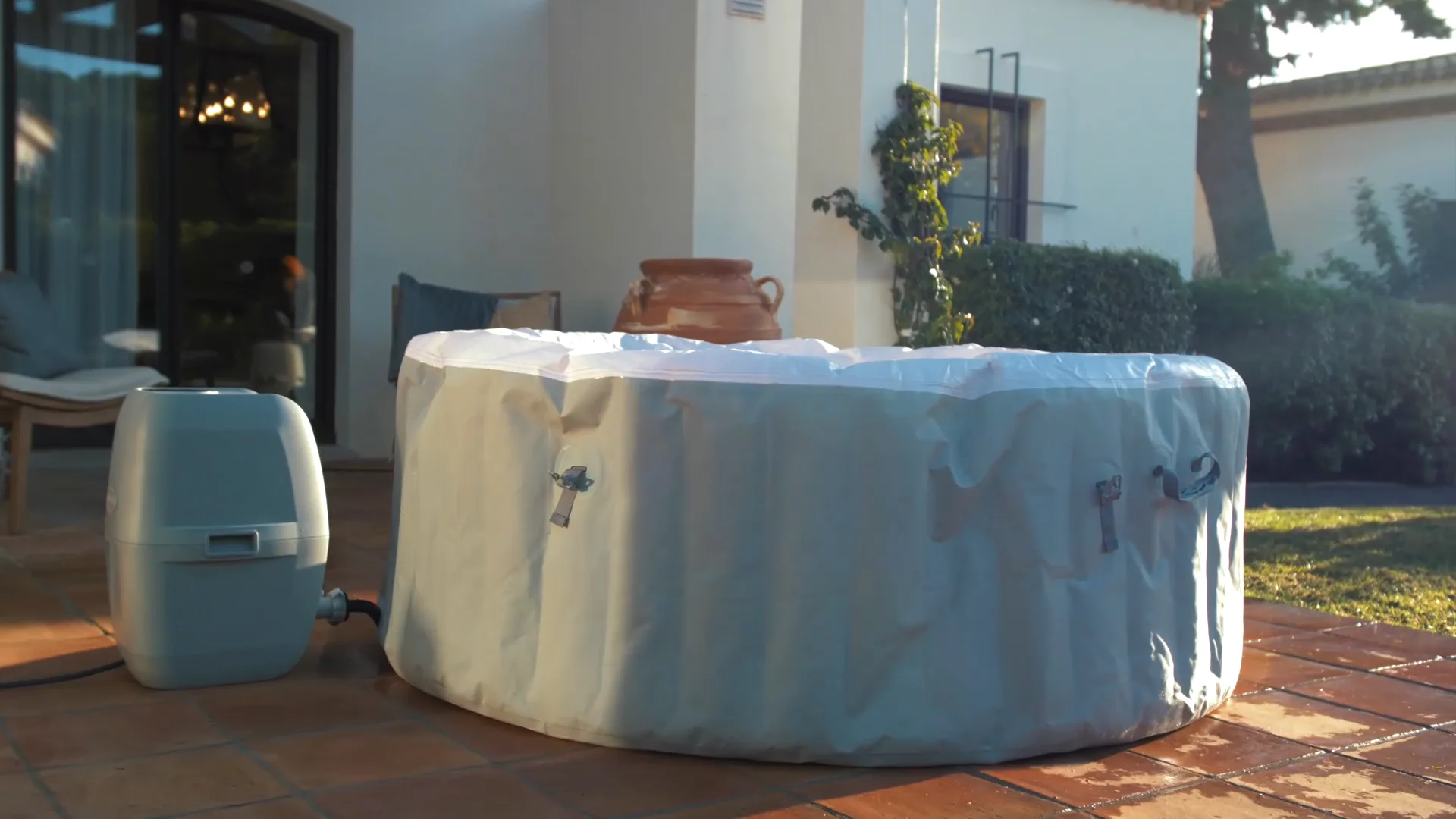 Bestway 60004 Inflatable Lay-z-spa Pool With Multi-colored Led Light ...