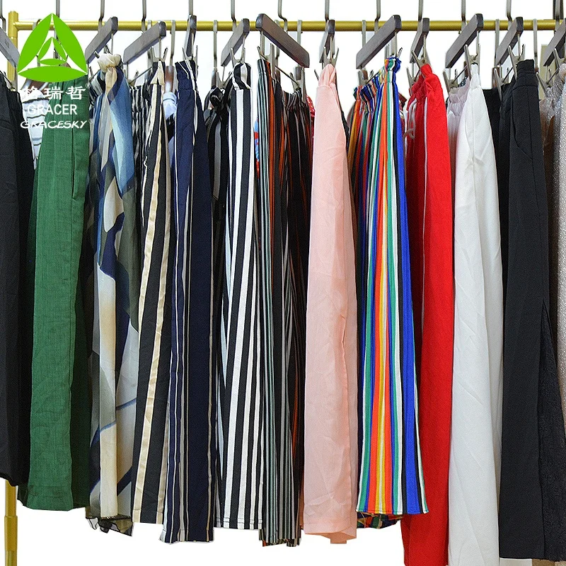 Branded Second Hand Export Clothes in UK - High Standard