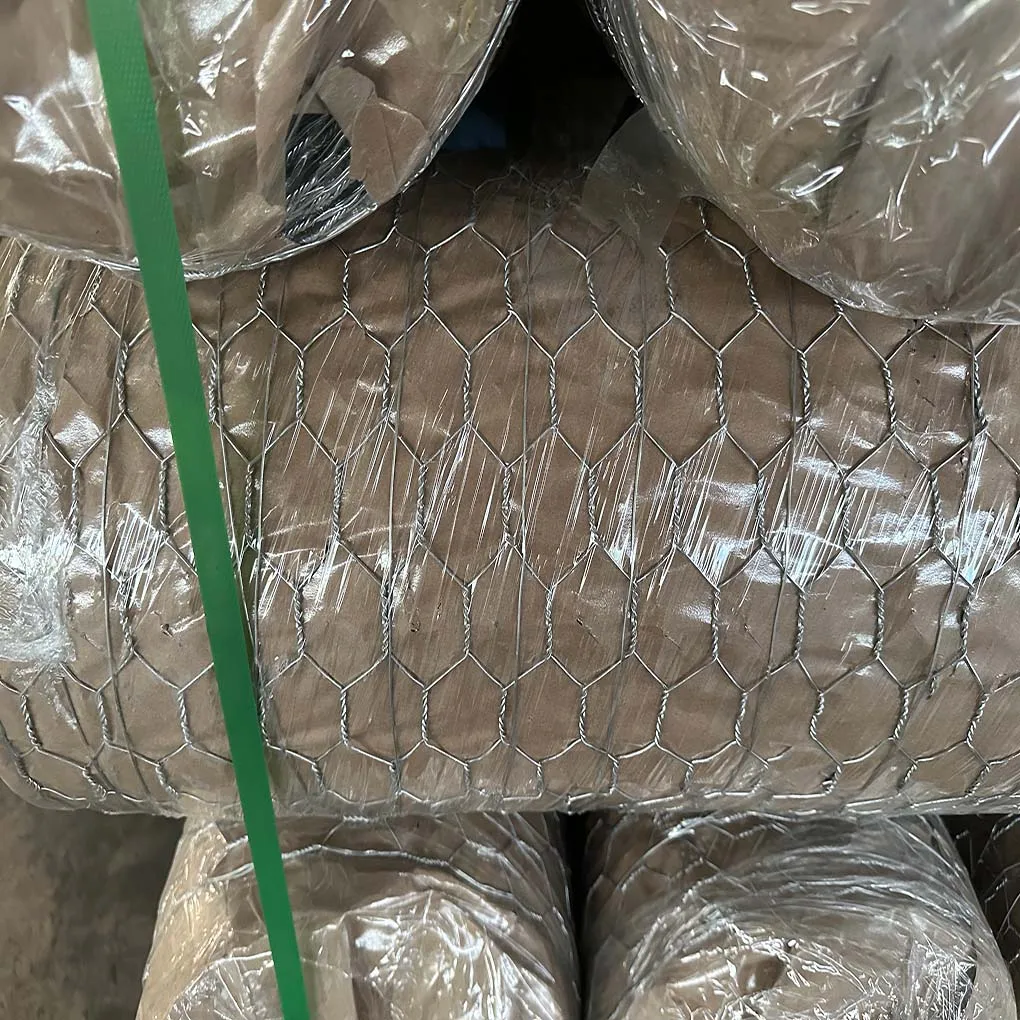 8ft Hot Dipped Galvanized Metal Wire Mesh Netting Or Farm Fence For ...