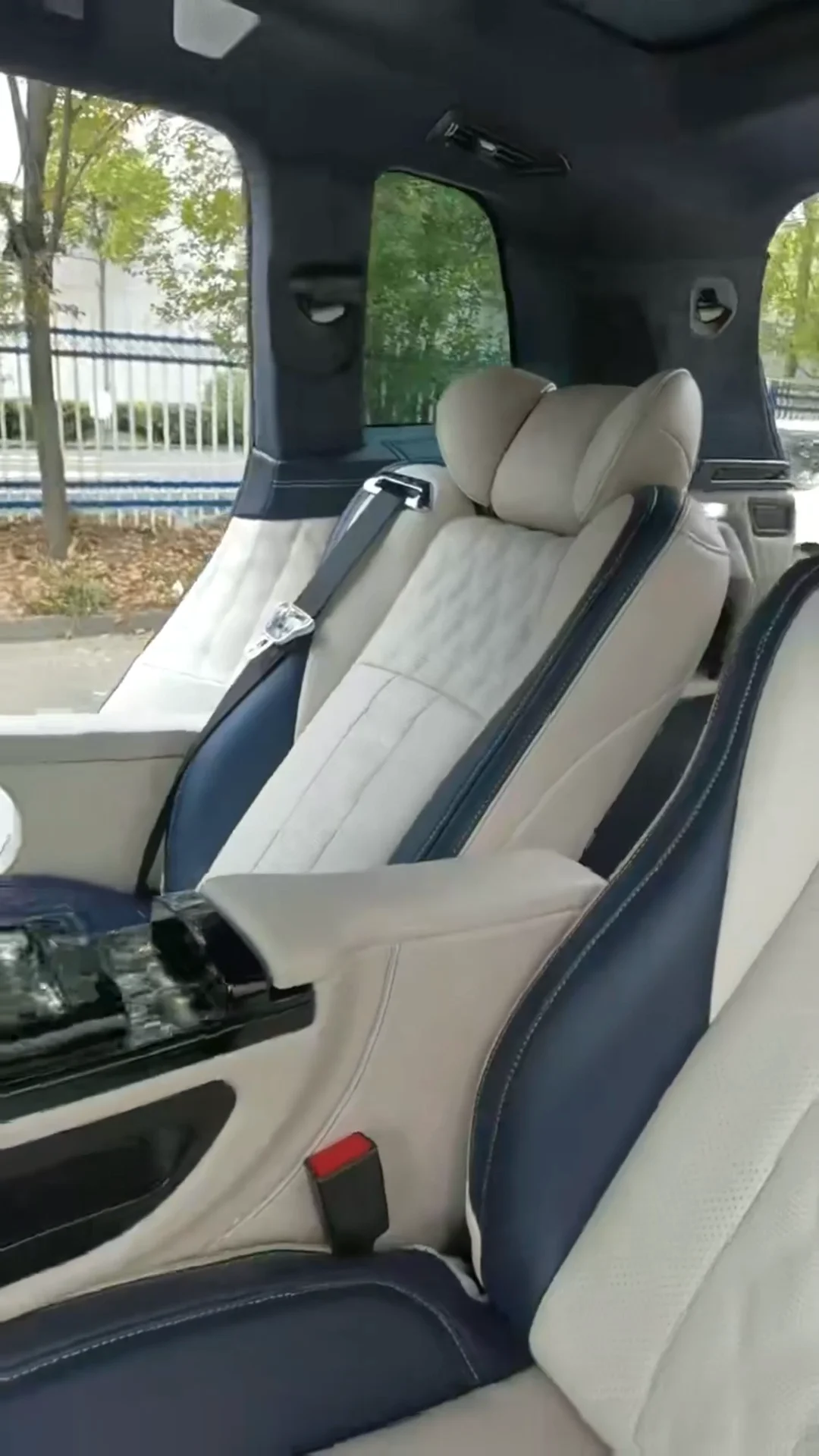 Custom Suv Modified Luxury Console Armrest X7 Explorer Ideal One Vip ...