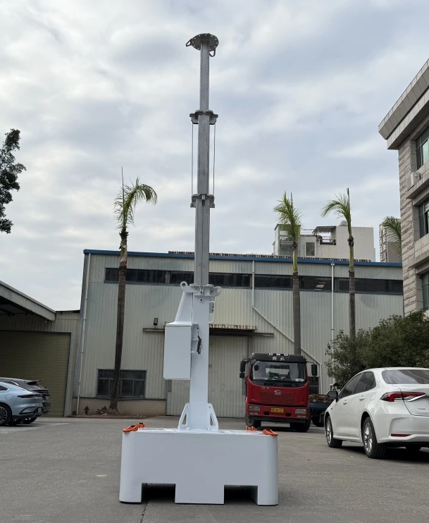 Portable CCTV Tower with Telescopic Mast and Solar Camera
