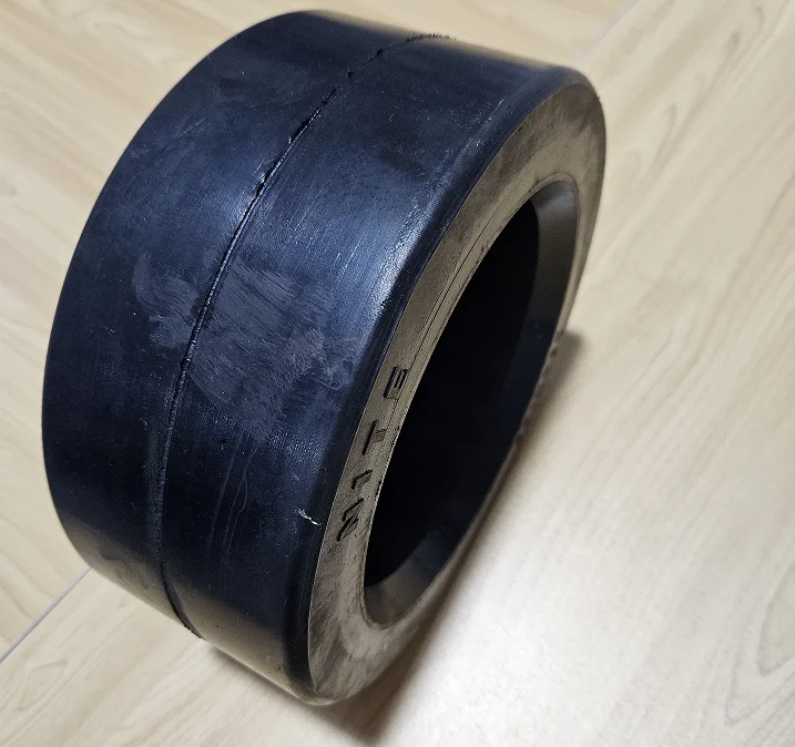 Rubber Wheel 0039902308 for Linde Forklift 1158/131/T20/T20AP/T20SP/P30 ...