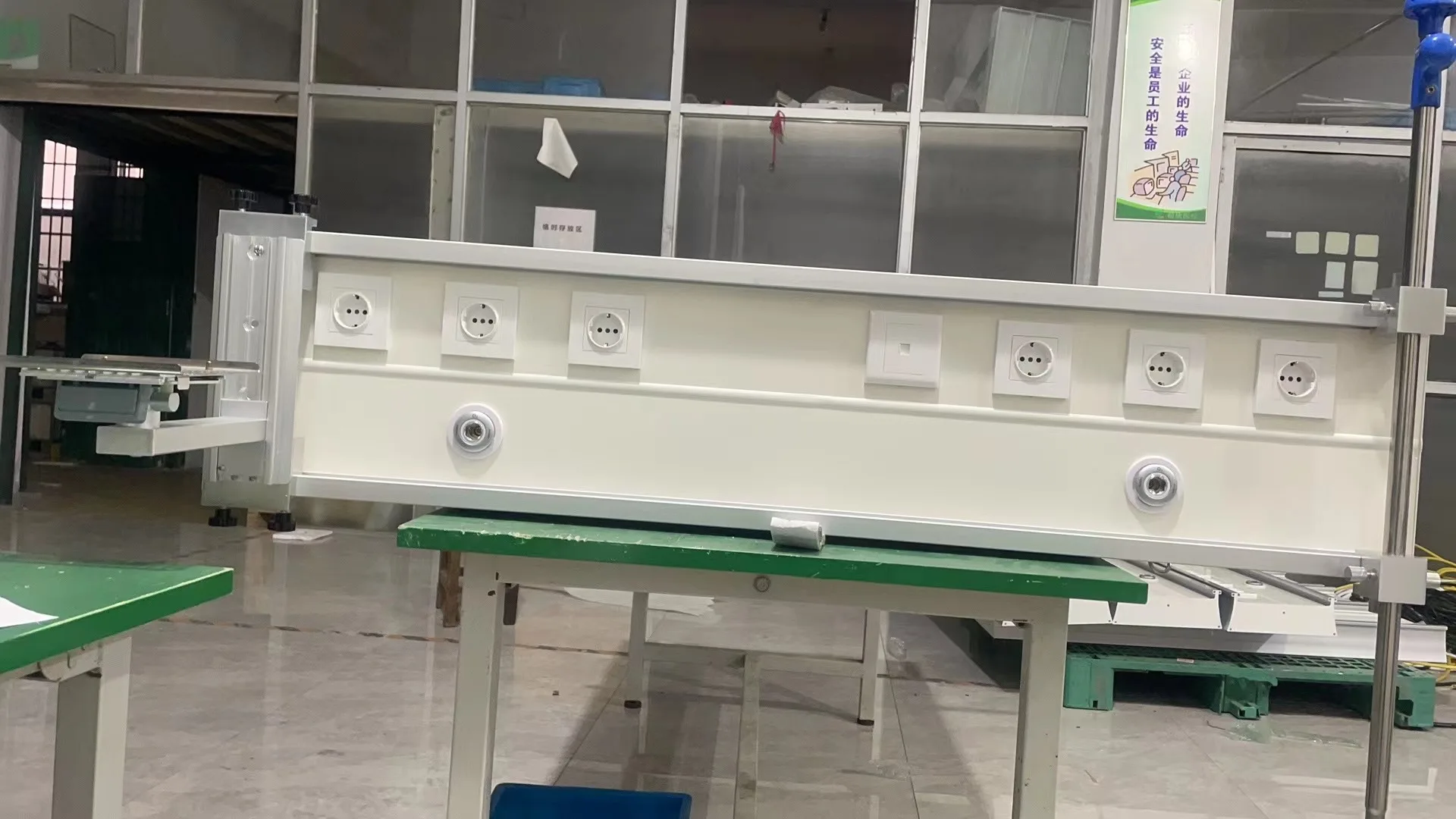 Customized Hospital Bed Head Unit Price with Gas Outlet for ICU Patient ...