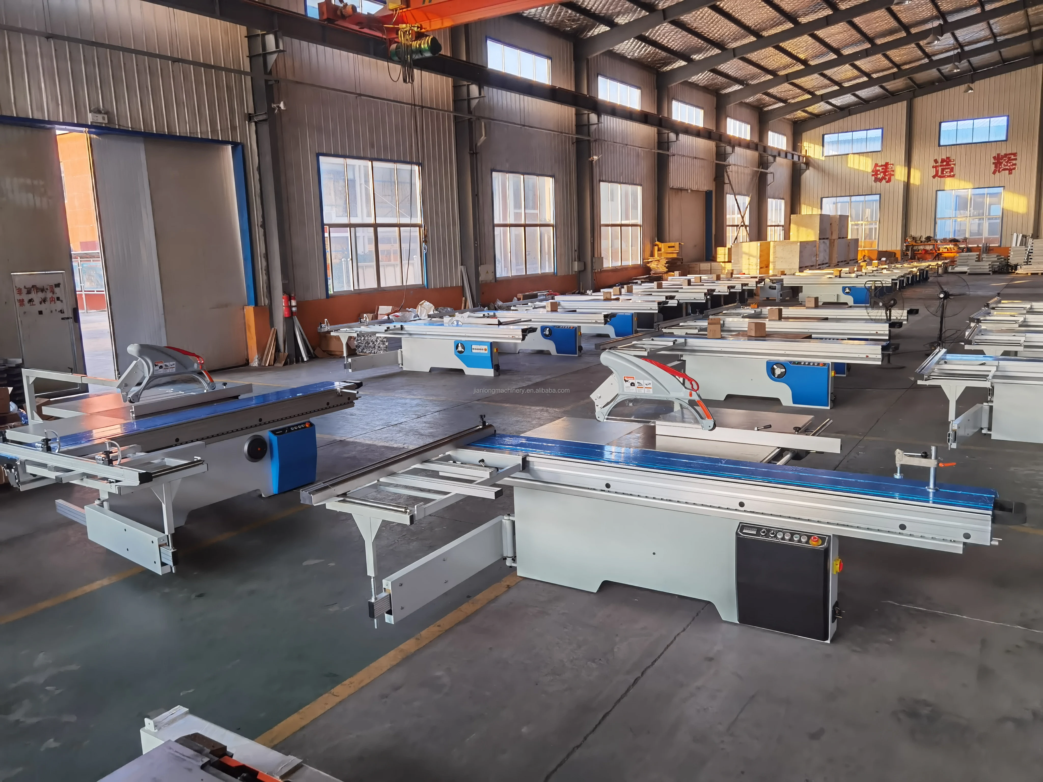 Plywood Cutting Sliding Table Saw Machine Automatic Plywood Panel Saw ...