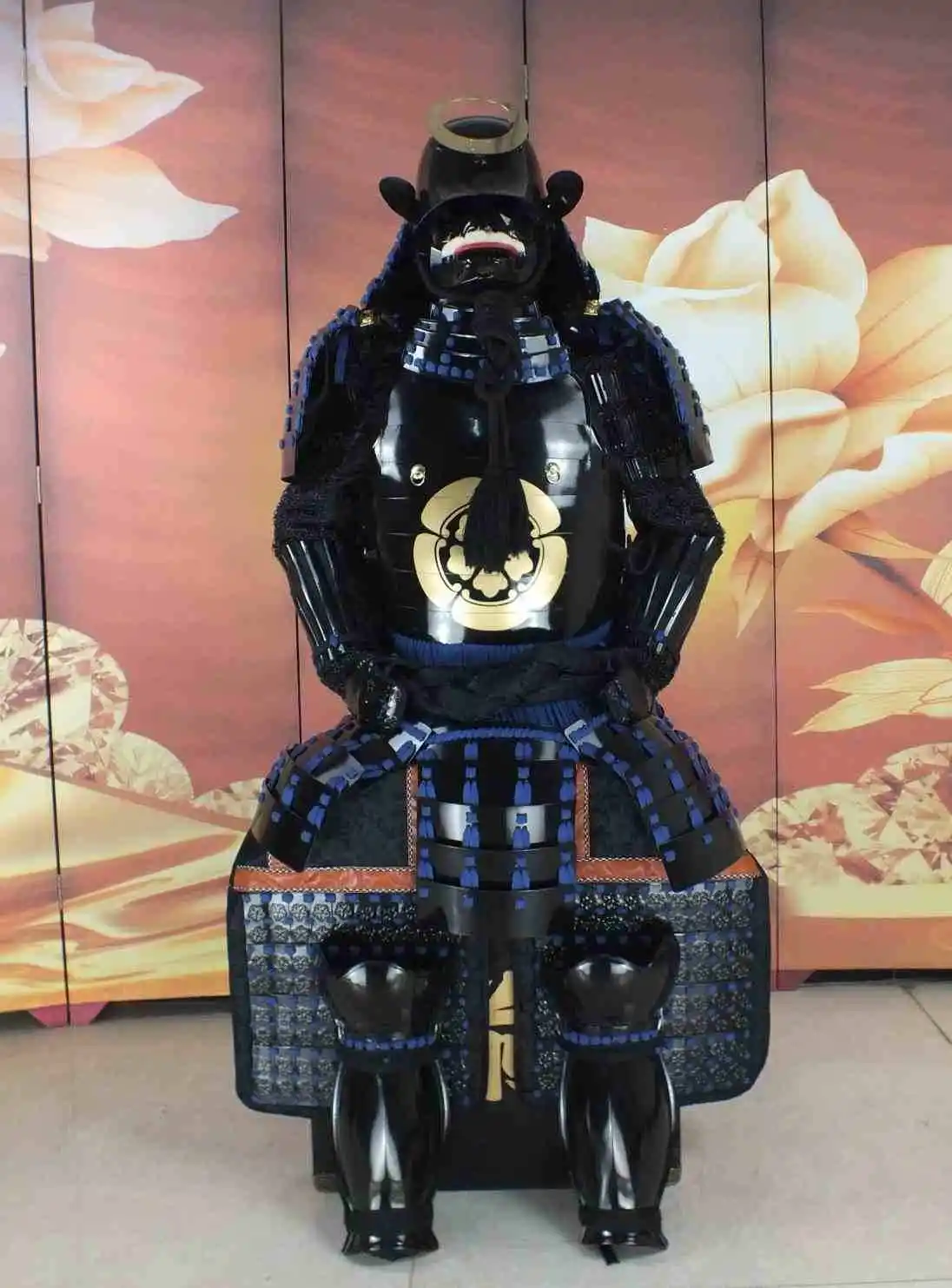 Japanese Samurai Armor Figure - Dragon Skin Body Armor for Distributors ...