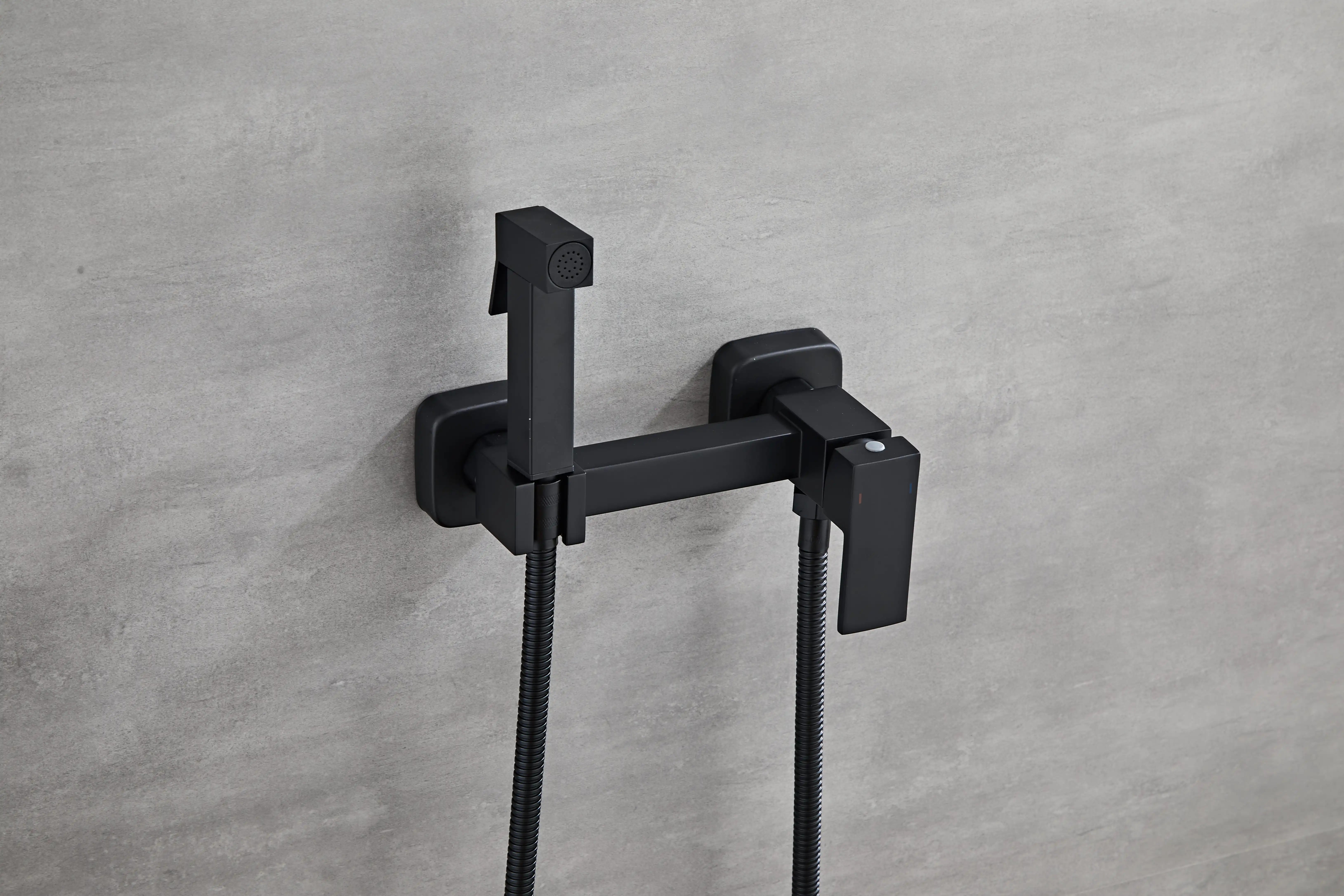 China Factory Black Handheld Bidet Toilet Sprayer Set Hot Cold Shattaf ...