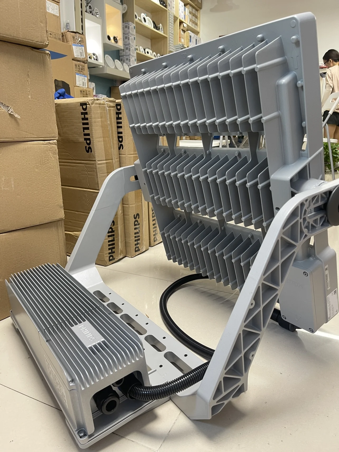 Philips BVP528 1340W LED Flood Light for Sports Stadiums - Reliable ...