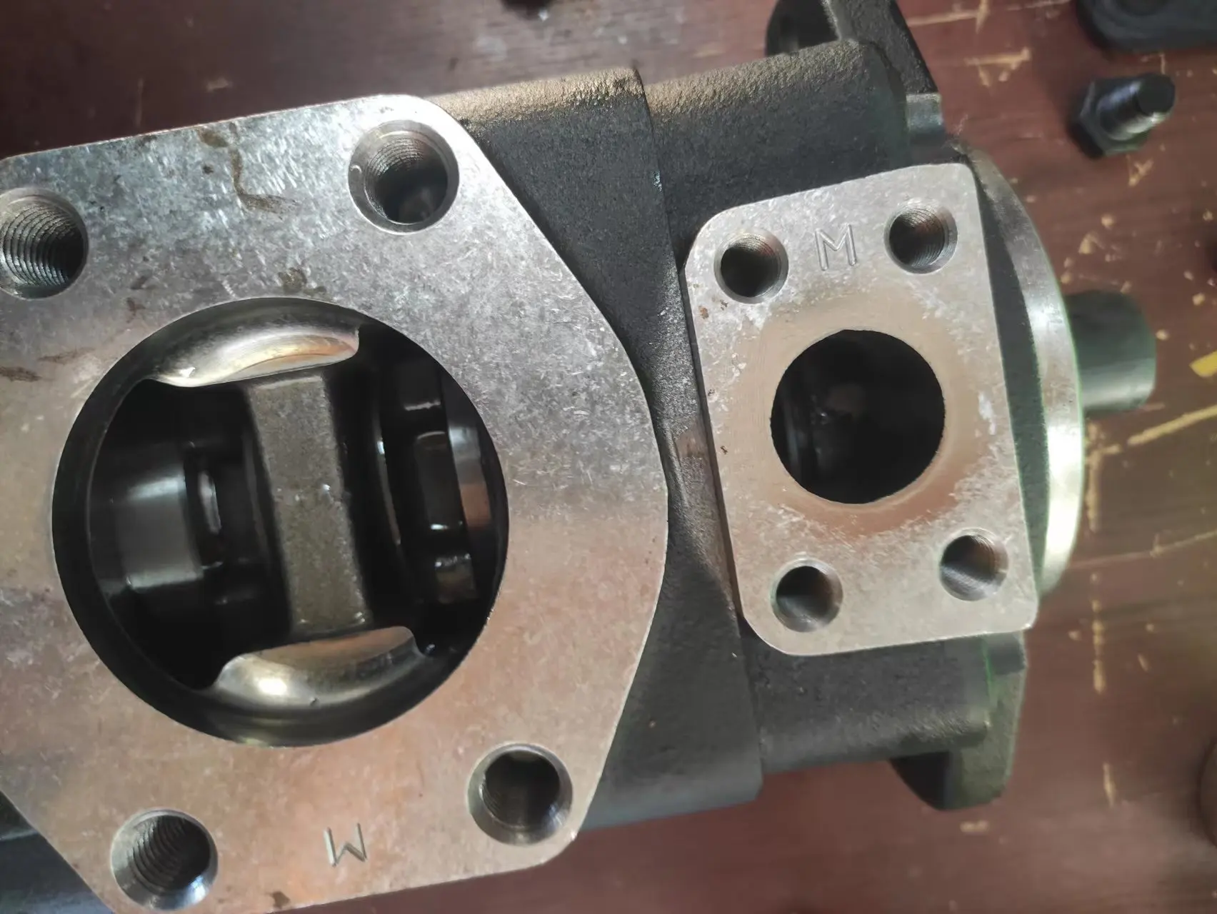 Doosan Daewoo Excavator Pilot Pump Genuine Part Triple Pump Original ...