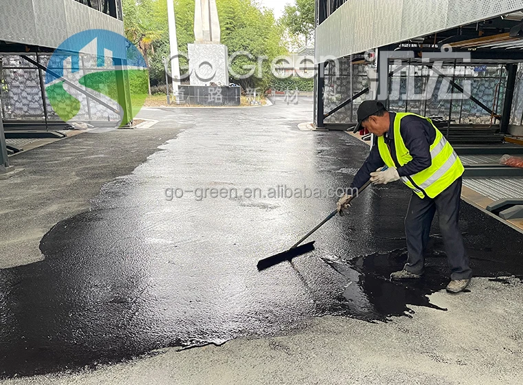 Emulsified Bitumen Slurry Mixture for Asphalt Road Sealing