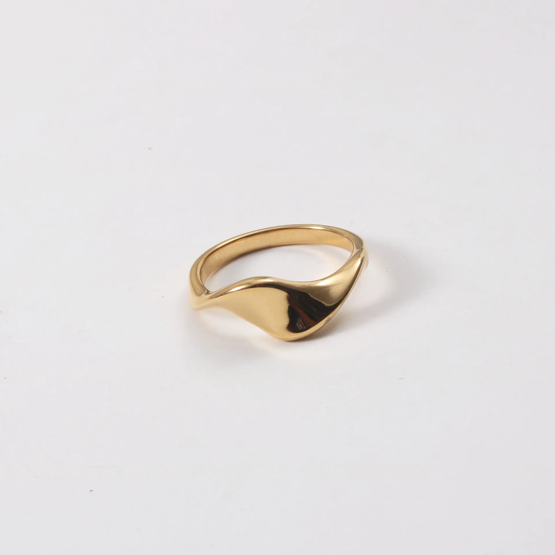 Tarnish Free High End 18k Gold Plated Moebius Twisted Curved Surface ...
