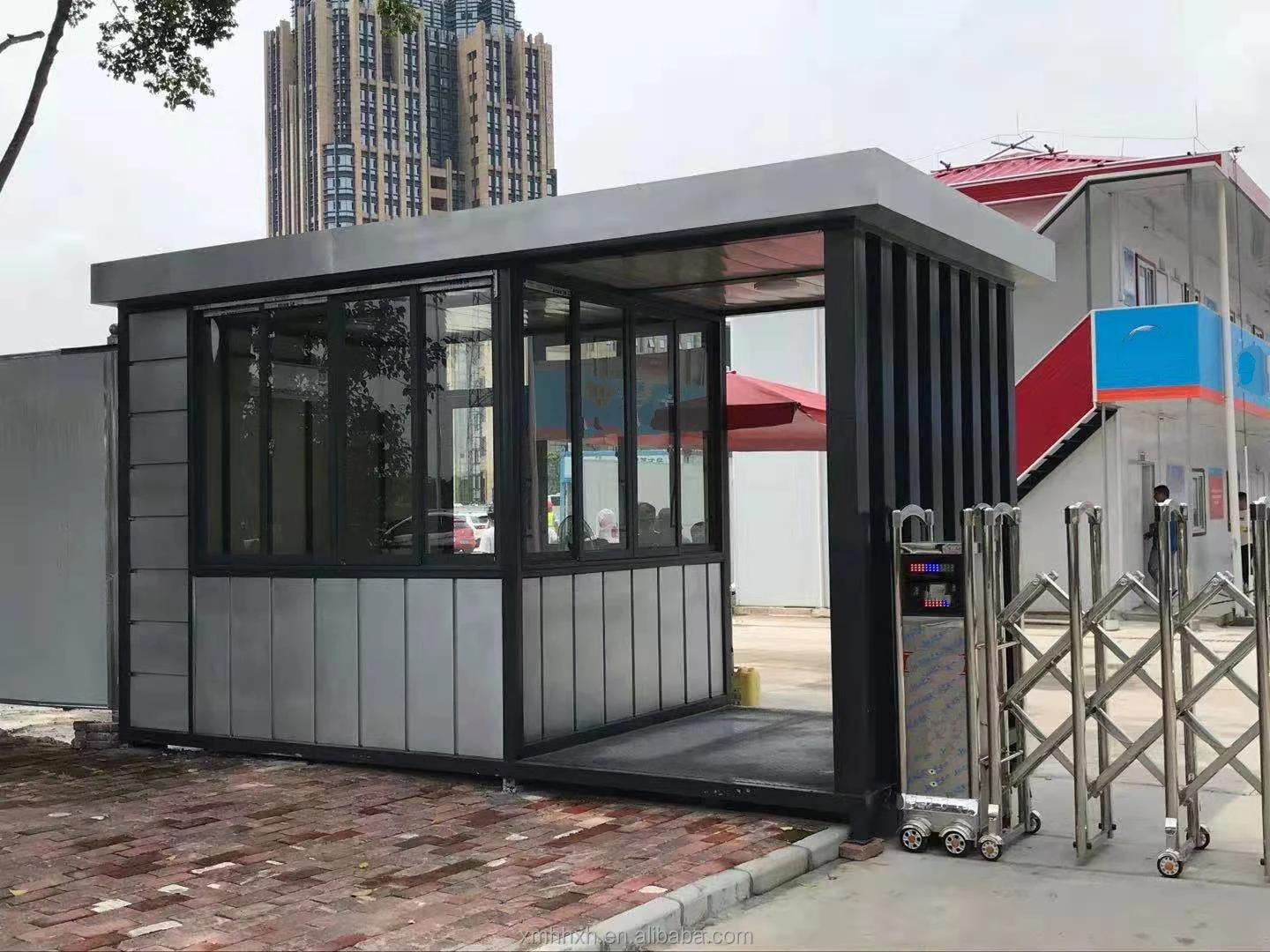 Small Guard House Outdoor Modern Security Booth Portable Security Safe ...