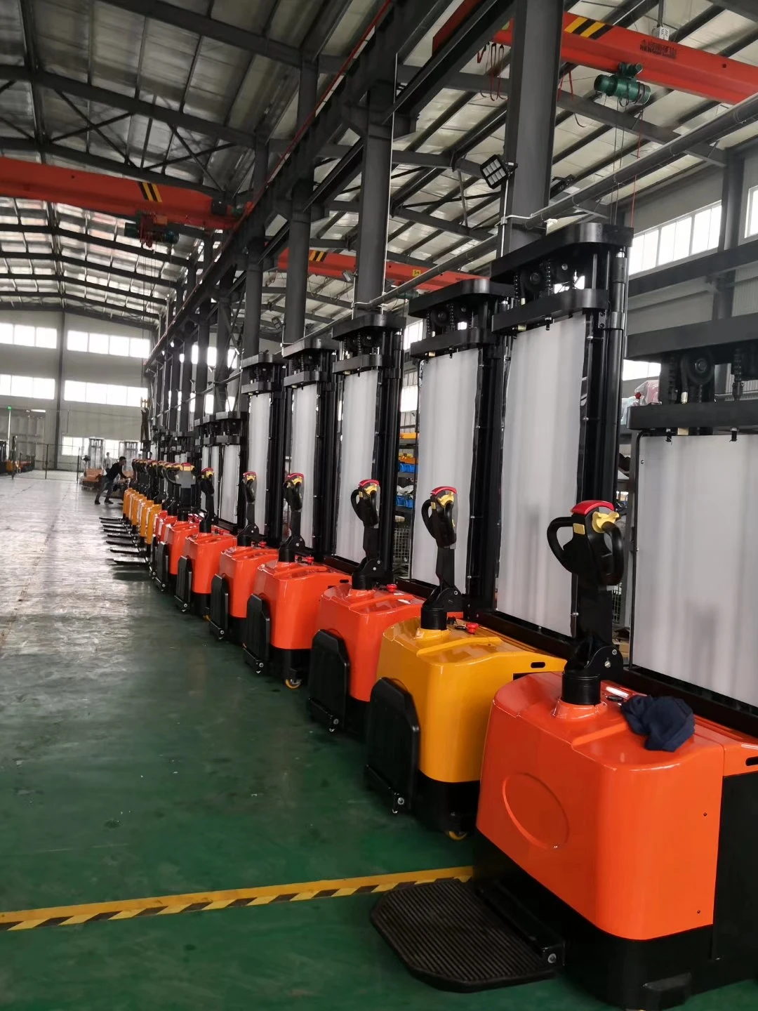 High Efficiency Self Loading Handling Stacker Forklift Double Forks ...