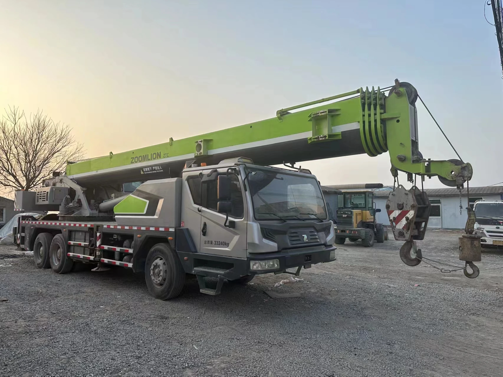 Hot Used 50ton Truck Crane Zoomlion Ztc500a562-2 50 Ton Mobile Crane ...
