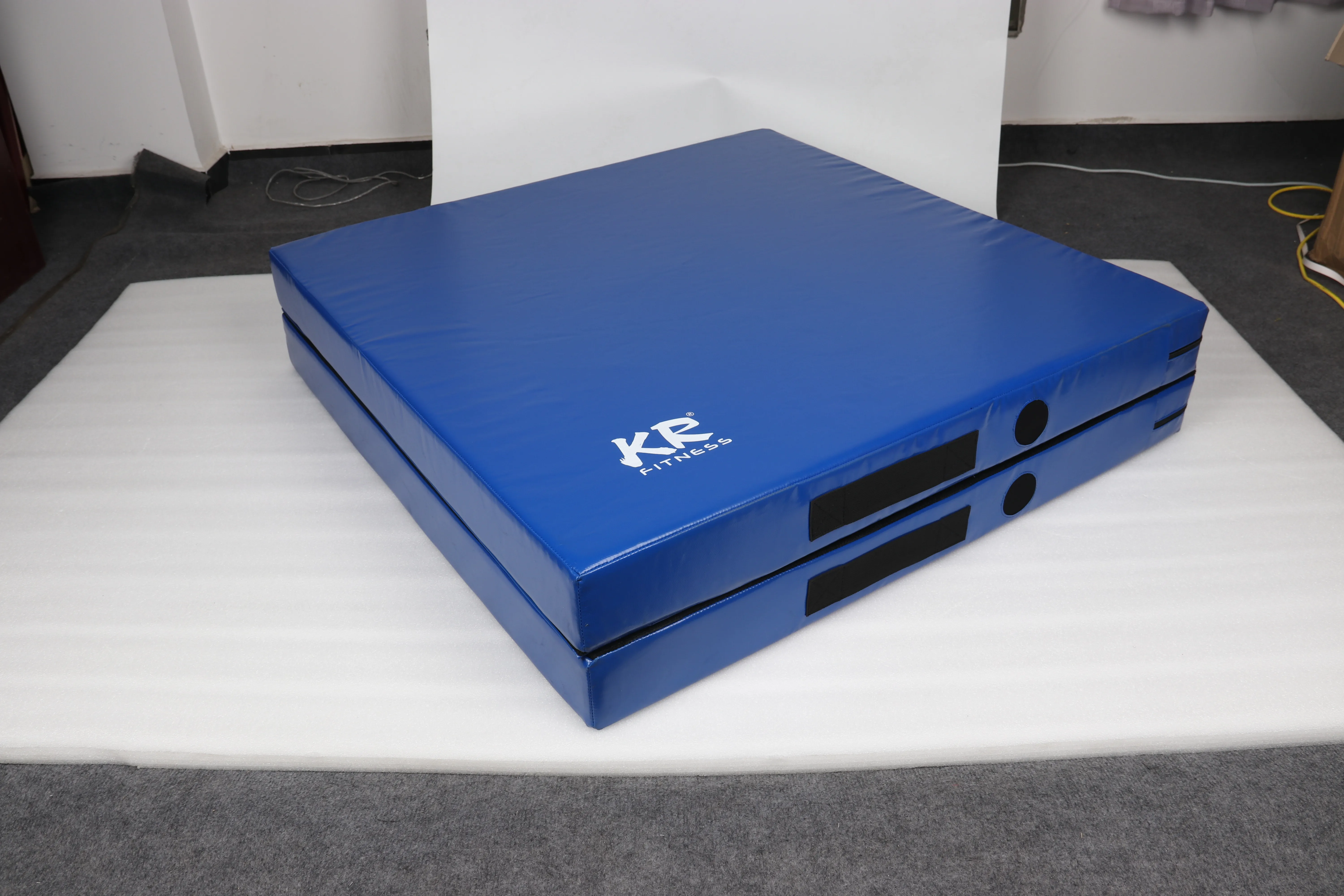 Factory Direct Sale Customized Gymnastic Equipment Crash Landing Mat ...