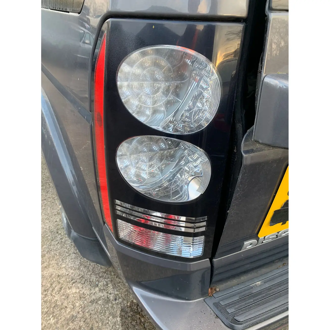 Land Rover Discovery 4 NSR/L.H.R Lamp Assembly with Black Surround ...