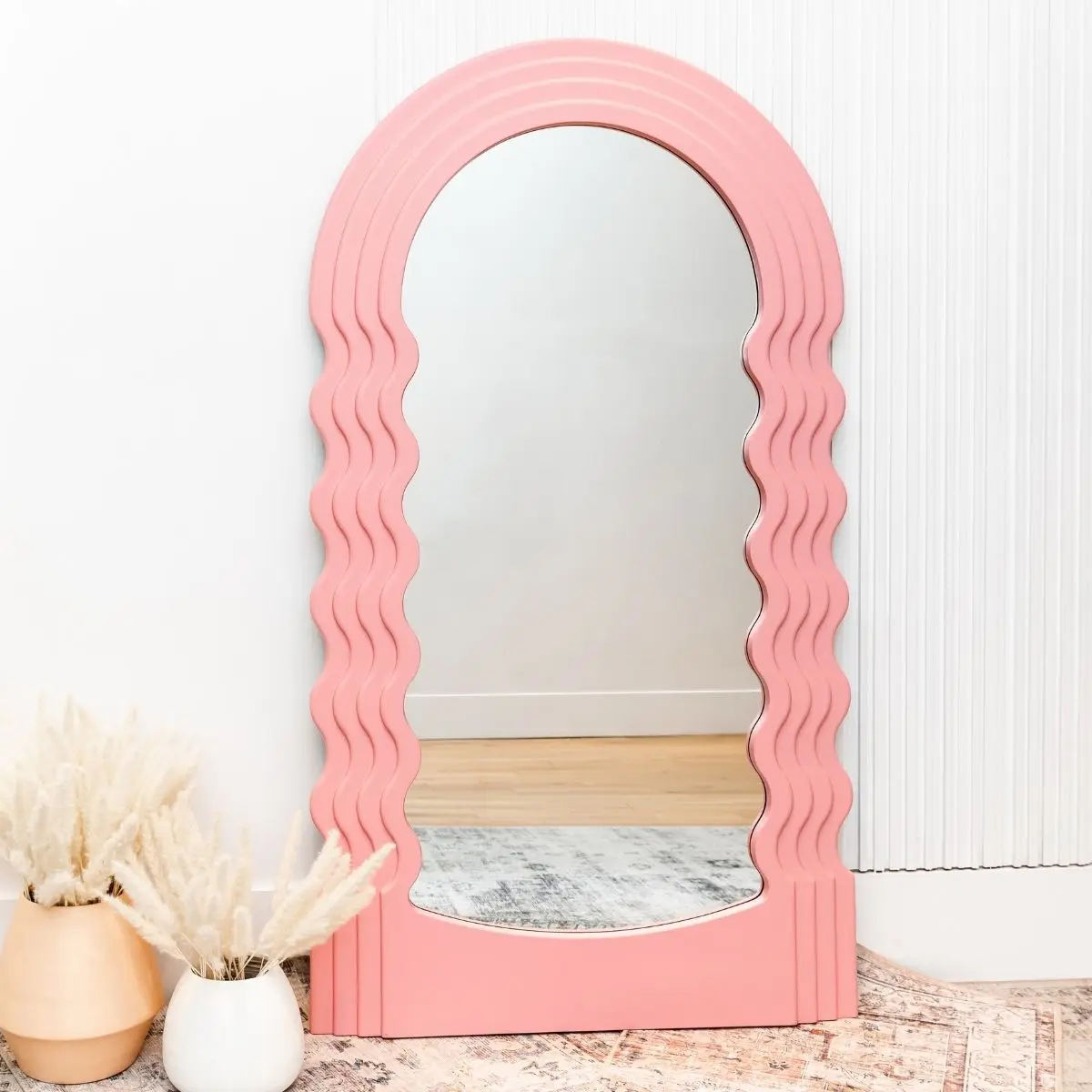 European Style Fancy Decorative Mirror Table Pink Wavy Mirror Desktop ...