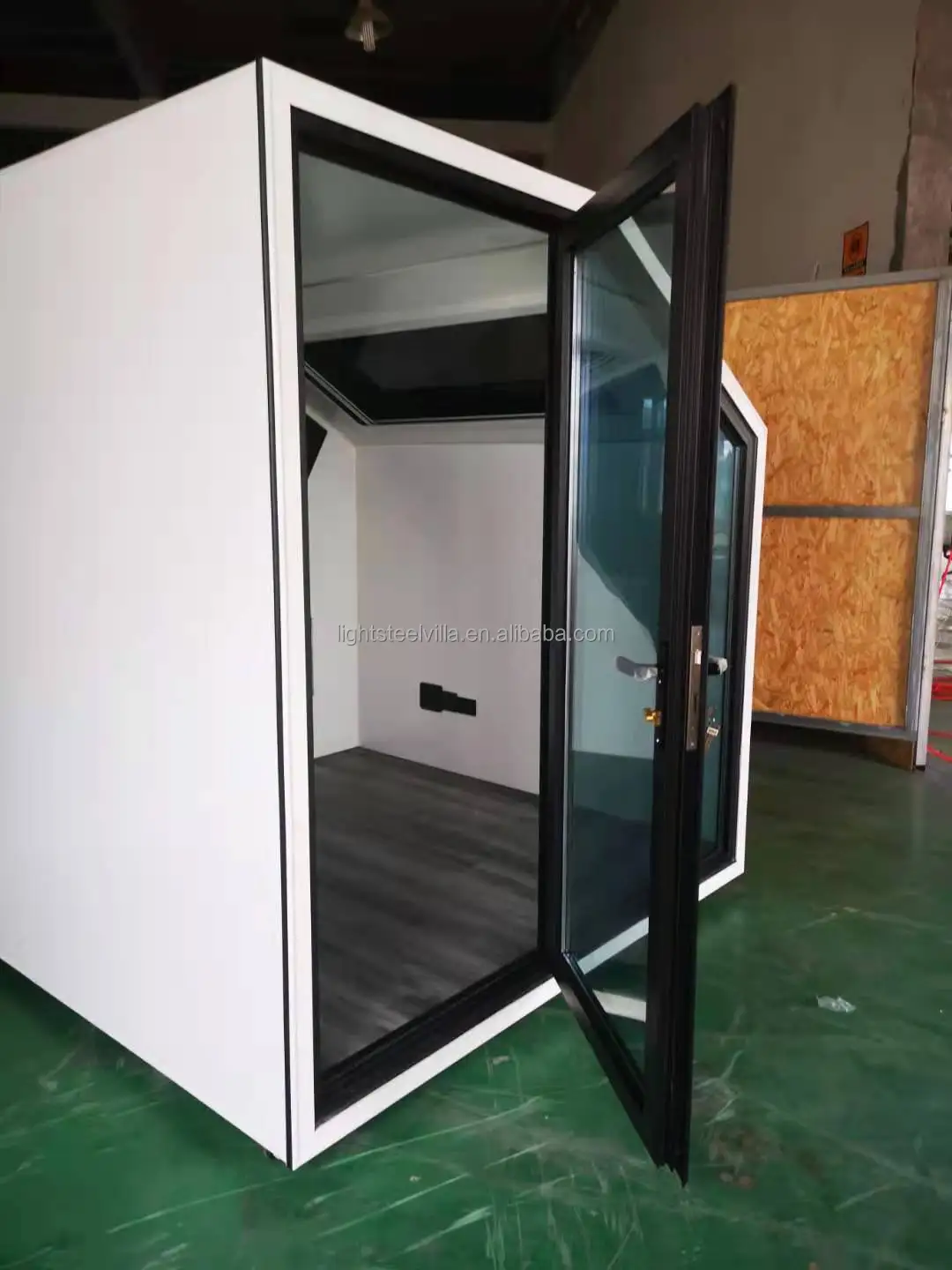 Outdoor Disassembled Home Pod: Modern Portable Backyard Office Pod with ...