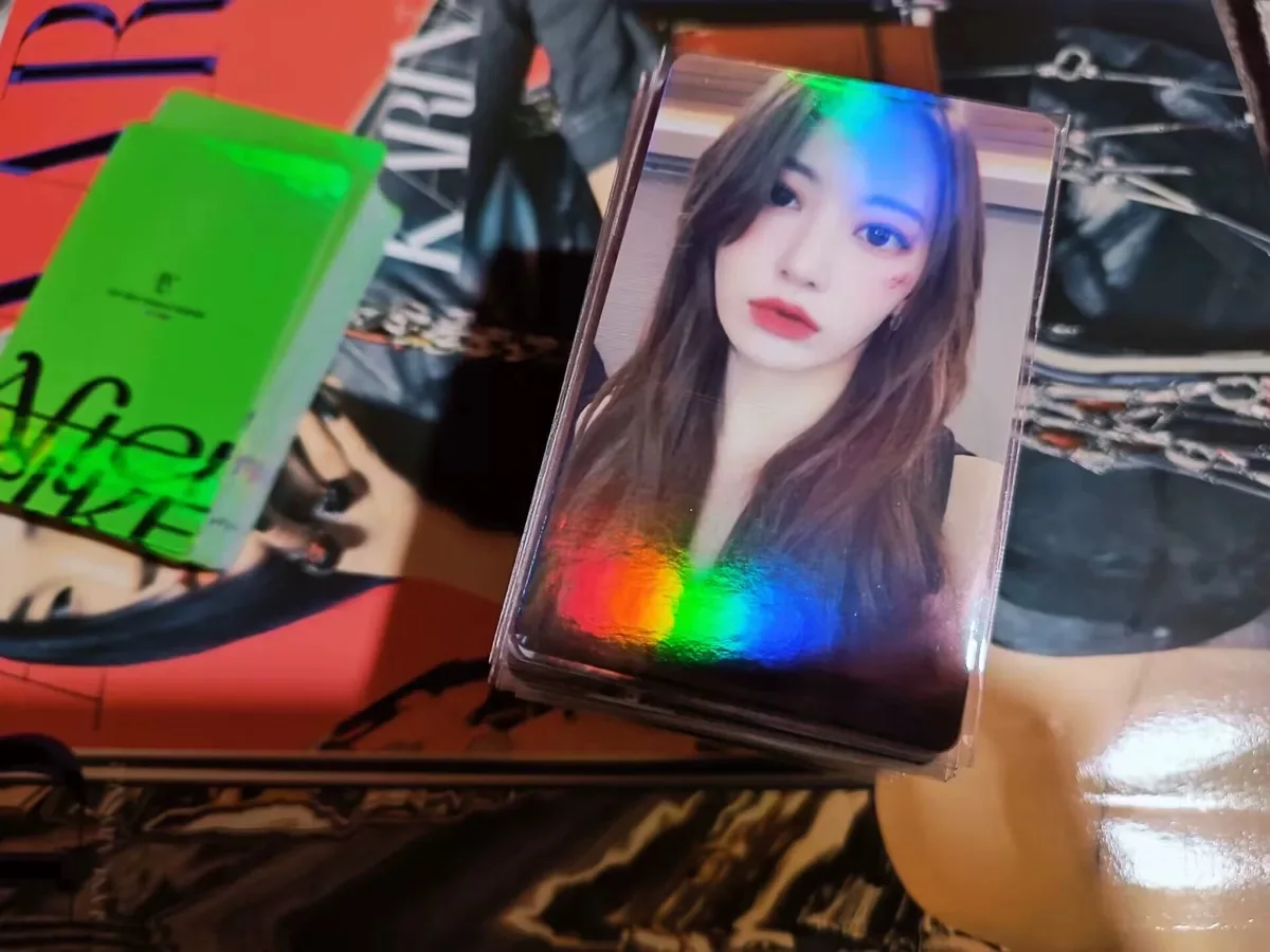 Gold Stamping Kpop Photocard - Customized Art & Collectibles