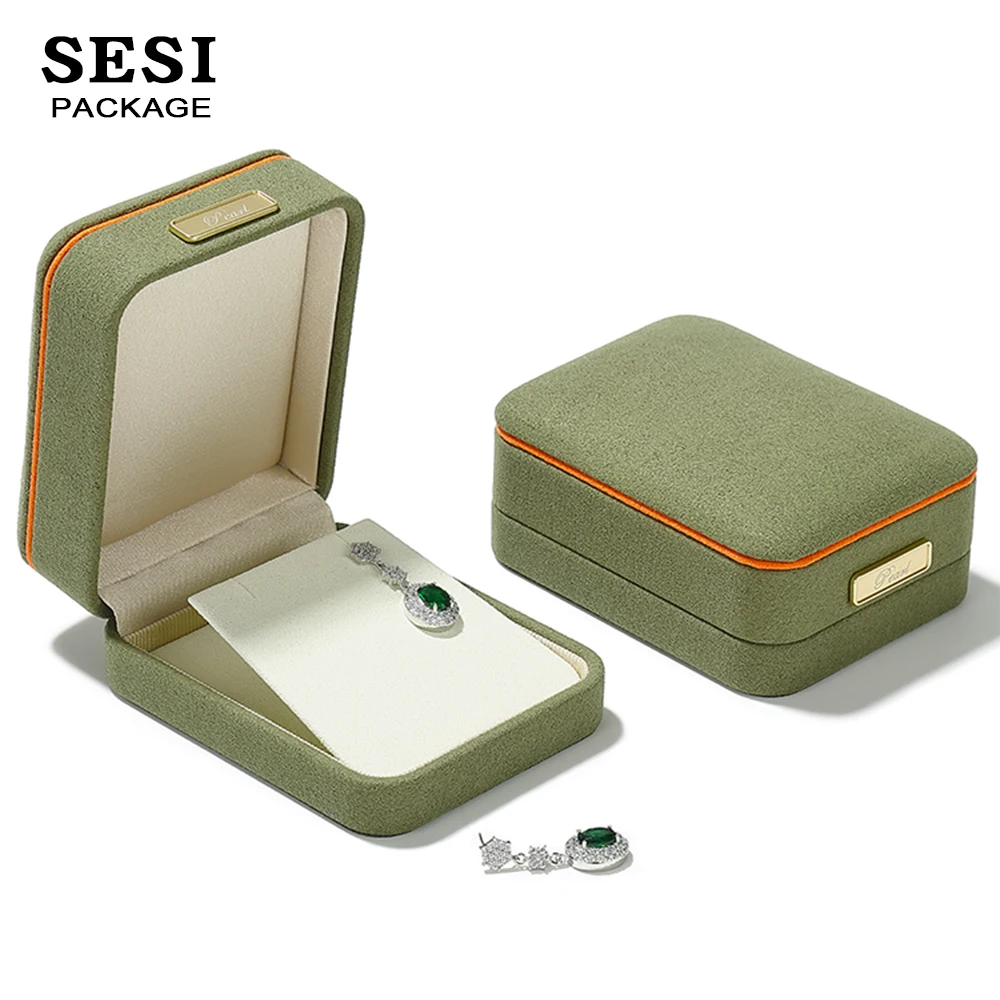 Elegant Custom Logo Jewelry Box Packaging - Green Velvet