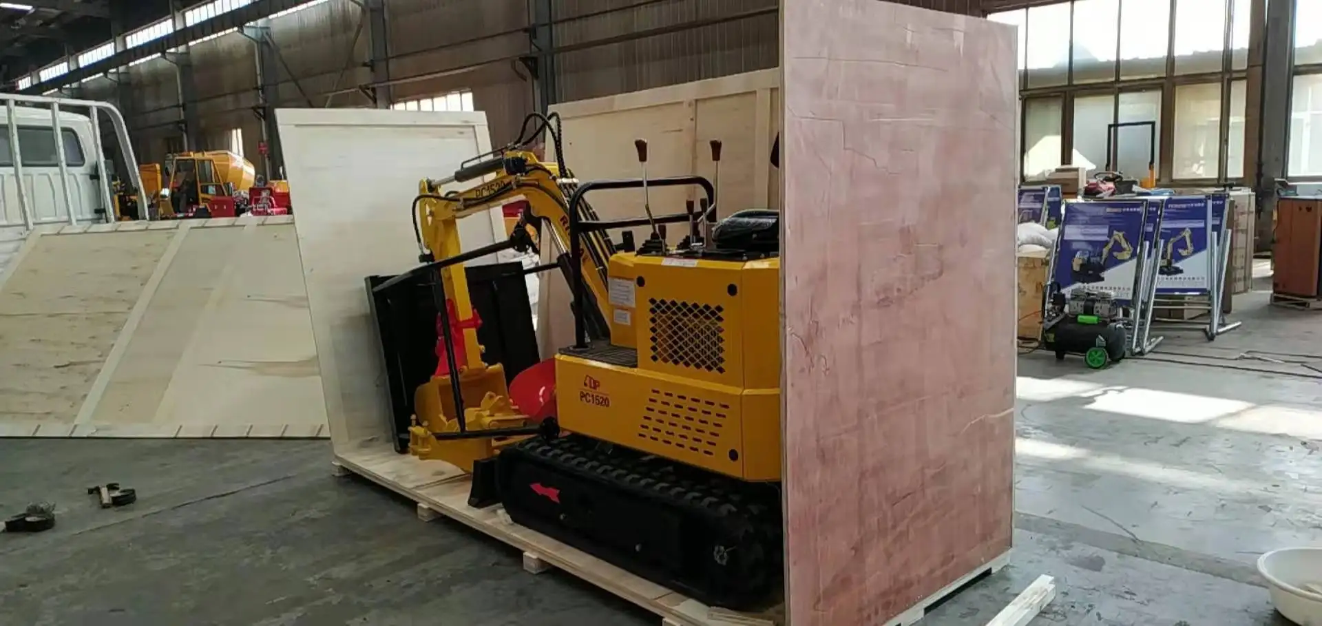 Rippa Escavatore Mini Small Micro Home Crawler Bagger Digger Excavators ...