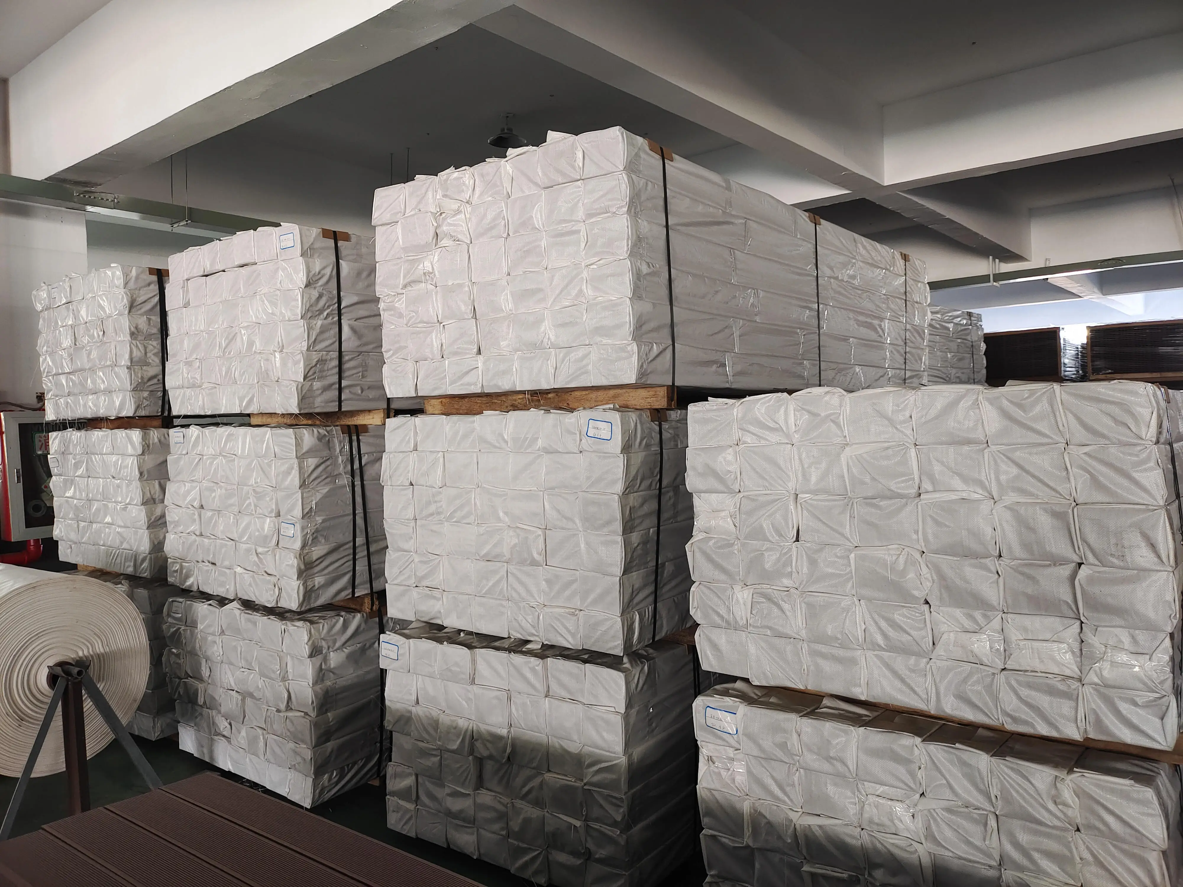 Factory Sale Wpc Panel Wood Plastic Composite Fence Board High Density ...